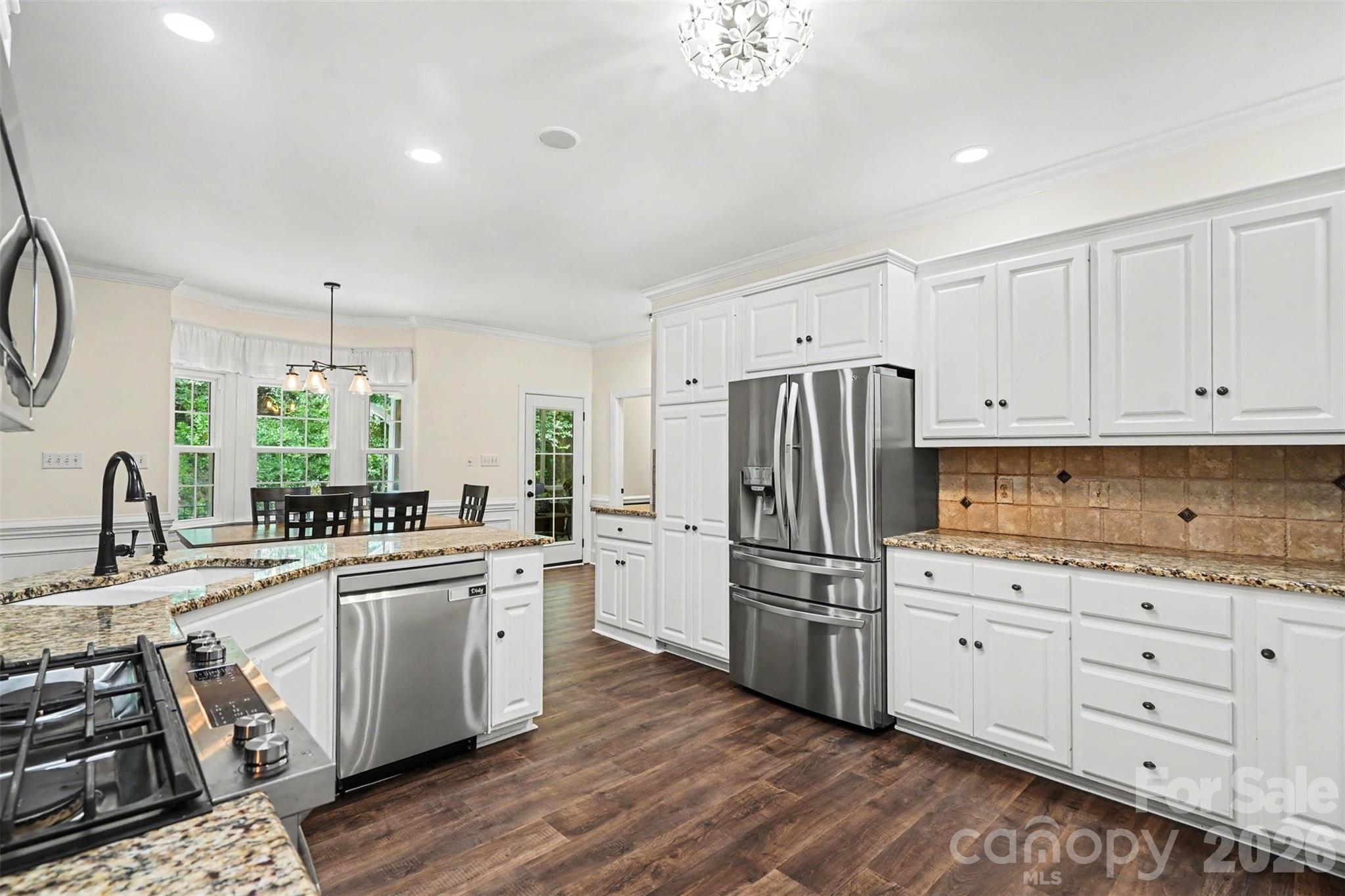 Photo 13 of 6128 Lake Providence Lane, Charlotte, NC