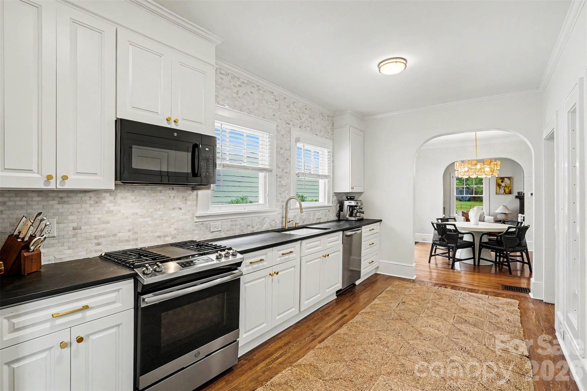 Photo 8 of 2124 Lombardy Circle, Charlotte, NC