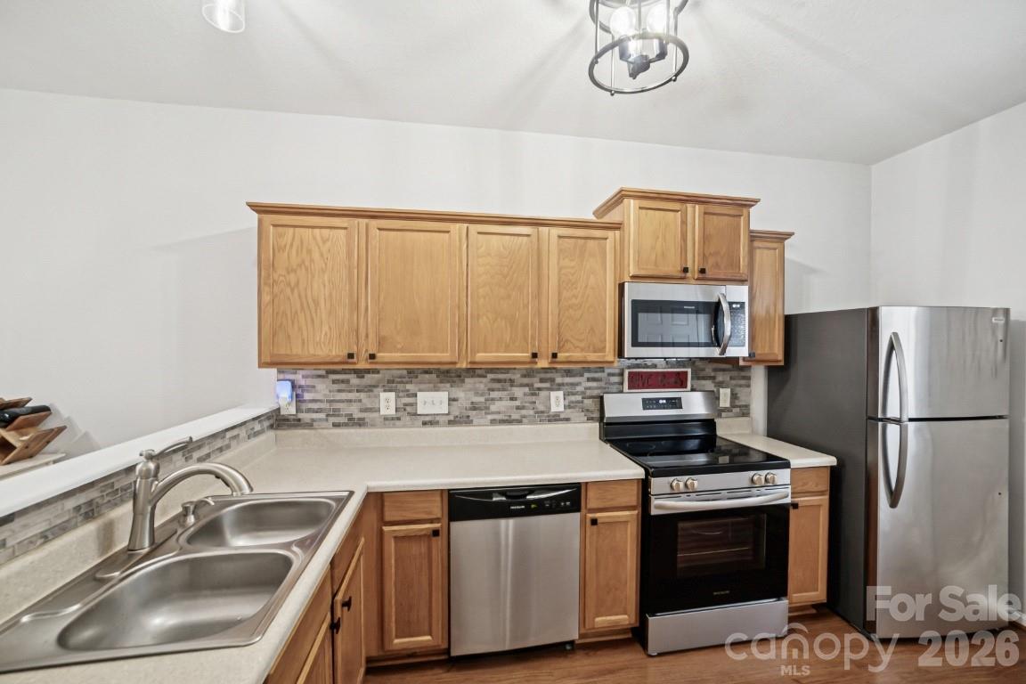 Photo 11 of 2731 Meadow Knoll Drive, Charlotte, NC
