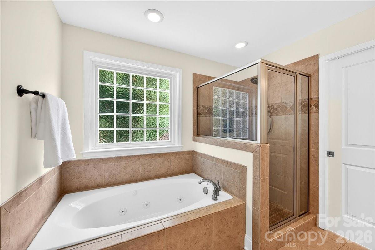 Photo 36 of 1333 Woodland Drive, Charlotte, NC