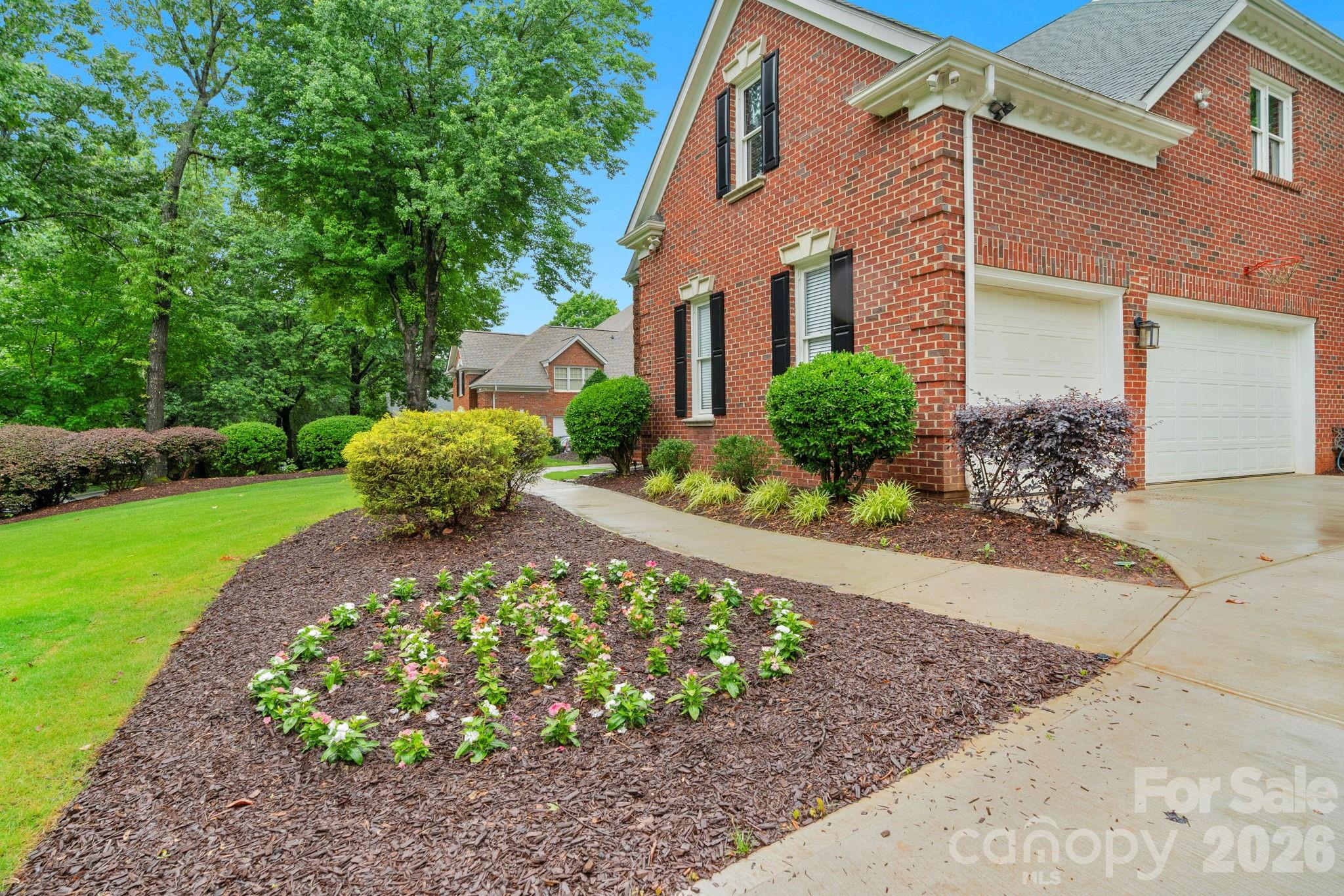 Photo 3 of 10514 Old Wayside Road, Charlotte, NC