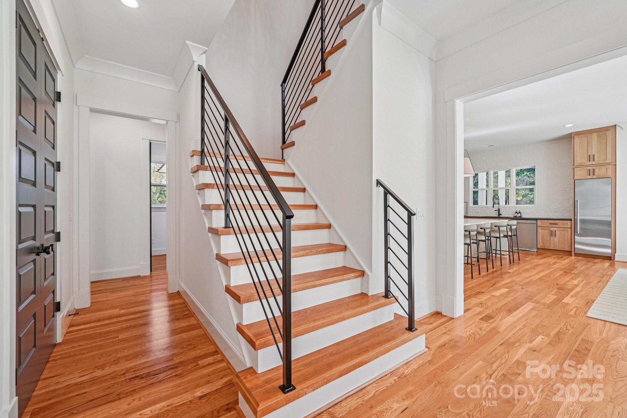 Photo 30 of 132 Sardis Lane, Charlotte, NC