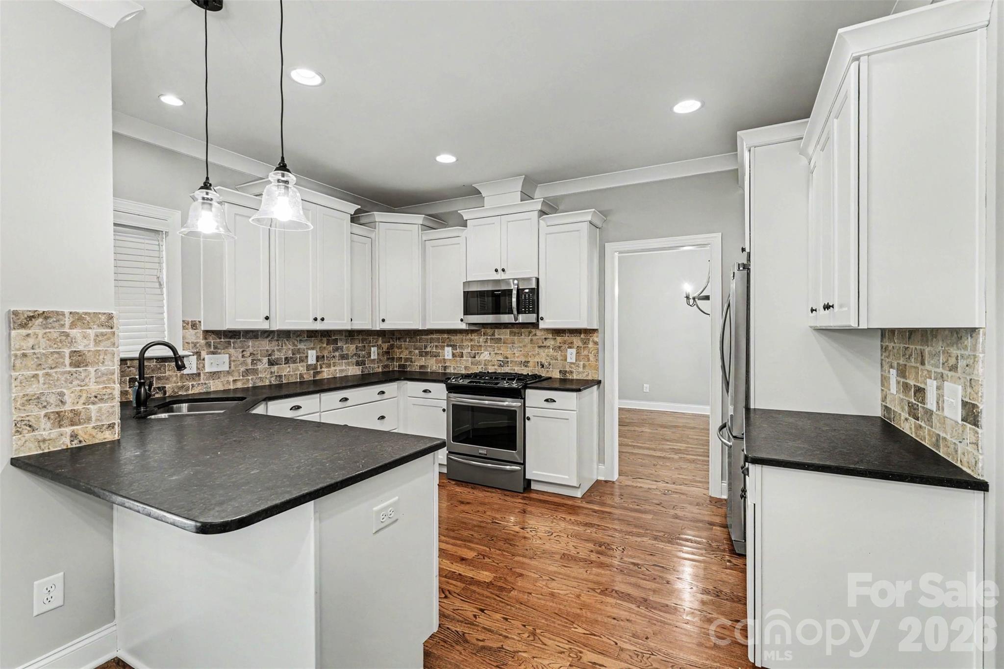 Photo 15 of 4433 Brookwood Road, Charlotte, NC