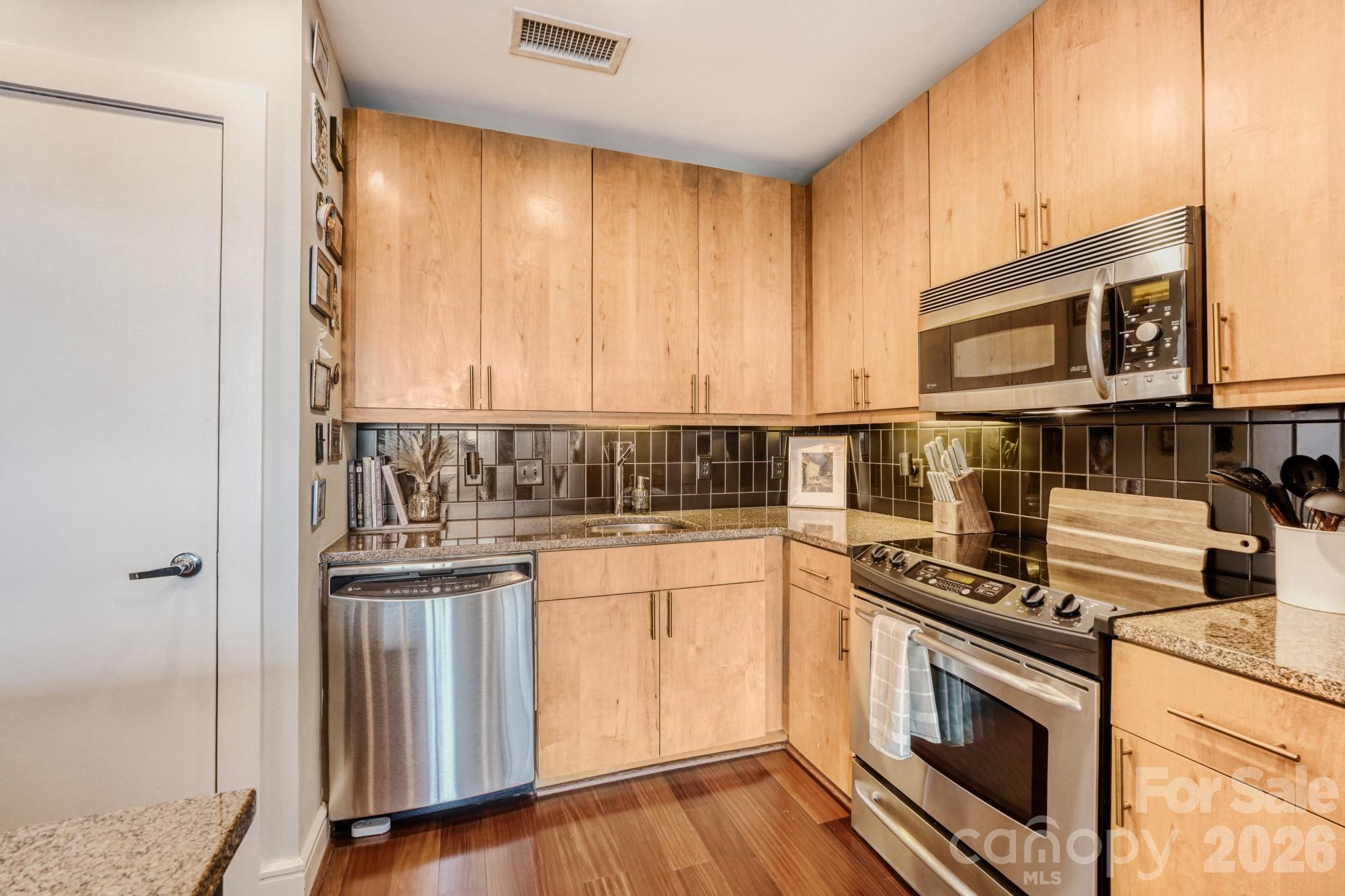 Photo 12 of 333 W Trade Street W1105, Charlotte, NC