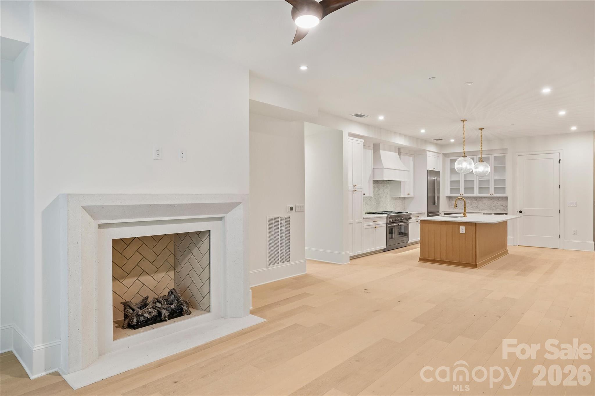 Photo 26 of 409 Queens Road304, Charlotte, NC