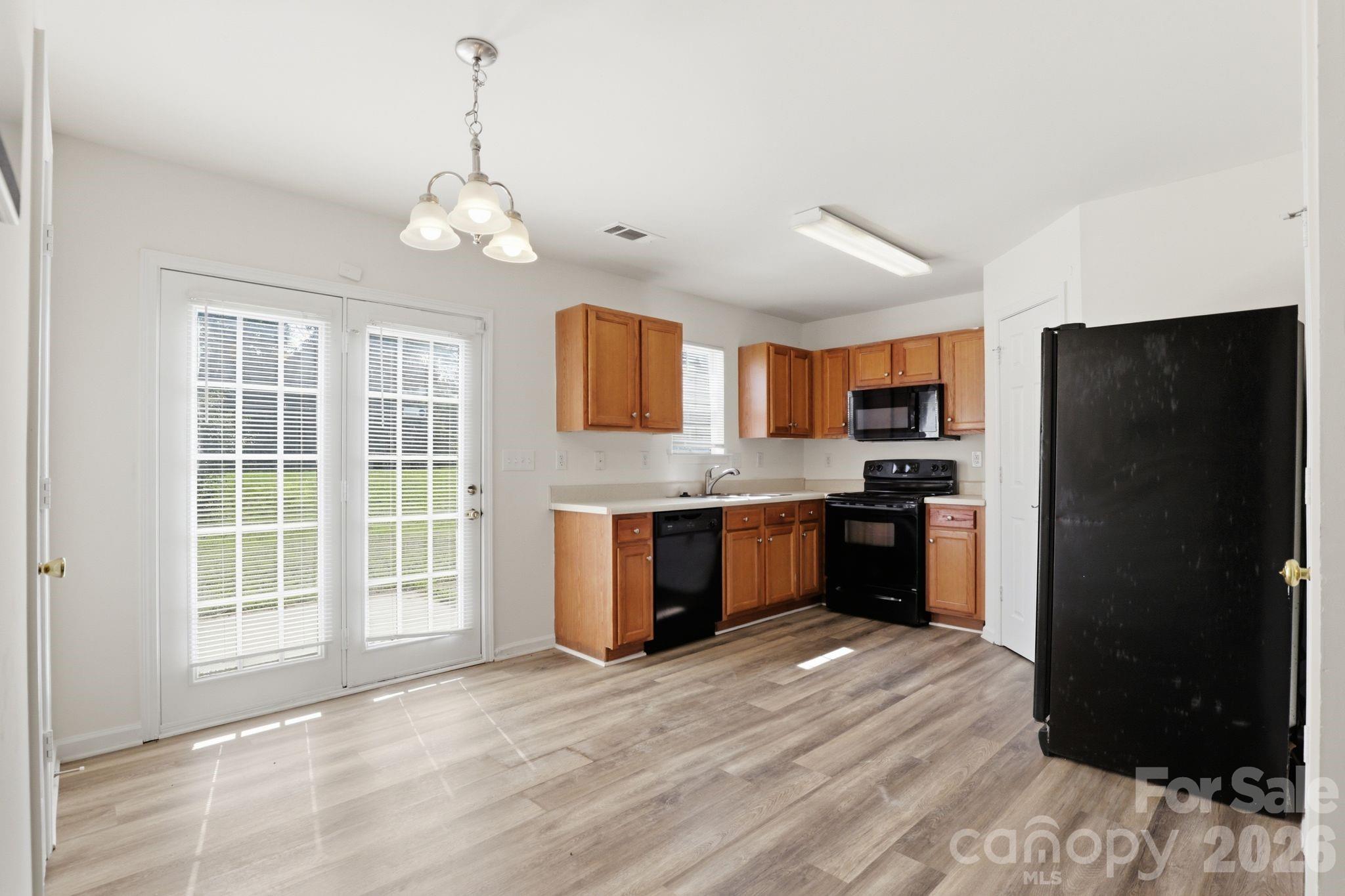 Photo 7 of 5623 Henderson Oaks Drive, Charlotte, NC