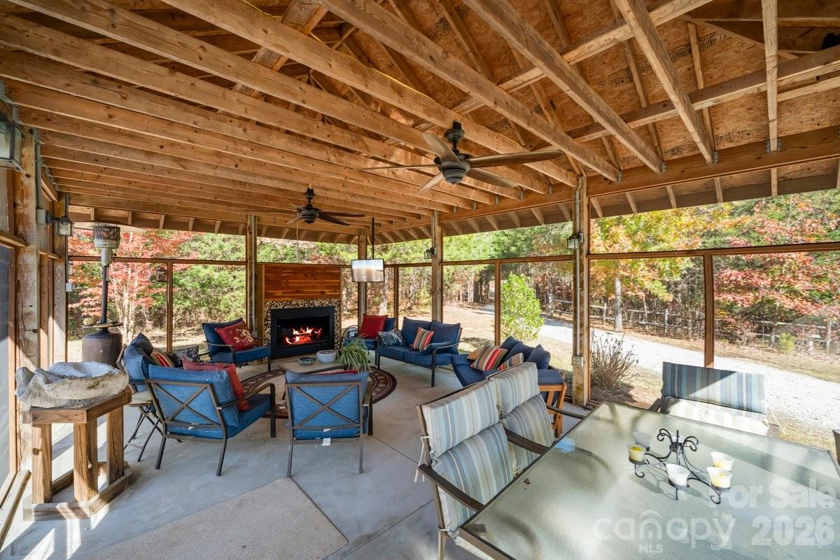 492 Starr Ridge Road, Gaffney, SC - photo 4 of 46