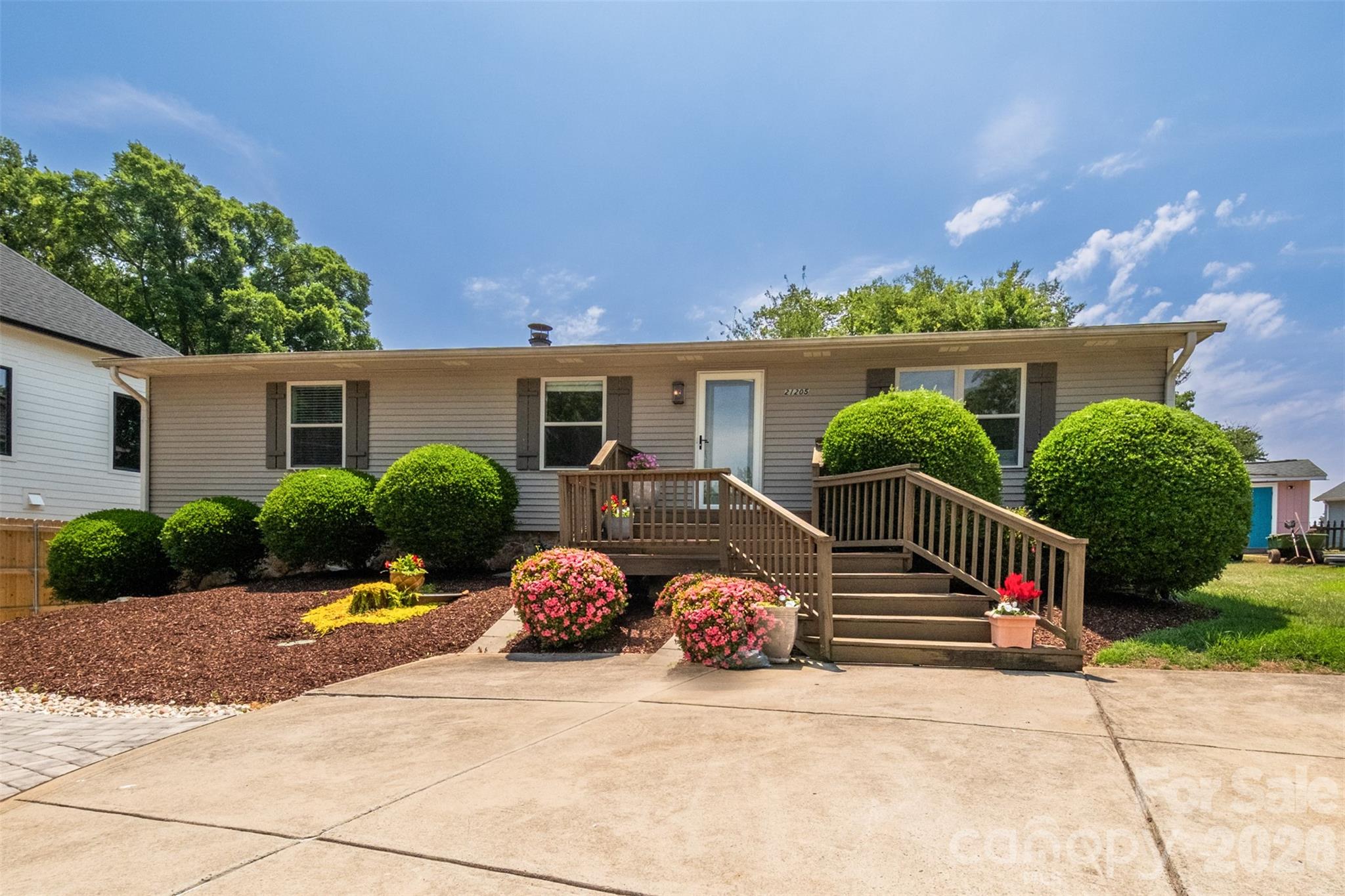 21205 Rio Oro Drive, Cornelius, NC - photo 1 of 46