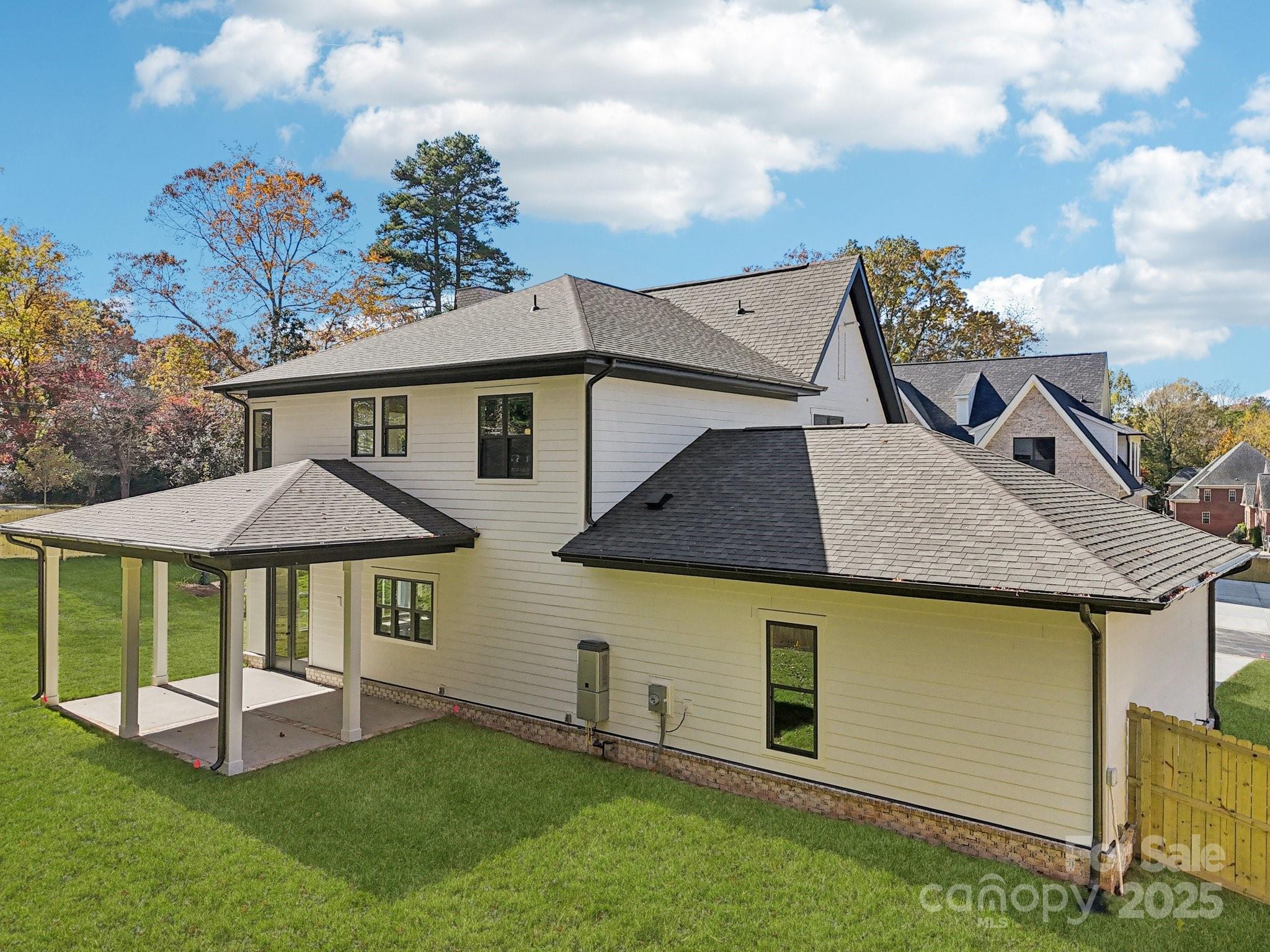 Photo 46 of 132 Sardis Lane, Charlotte, NC