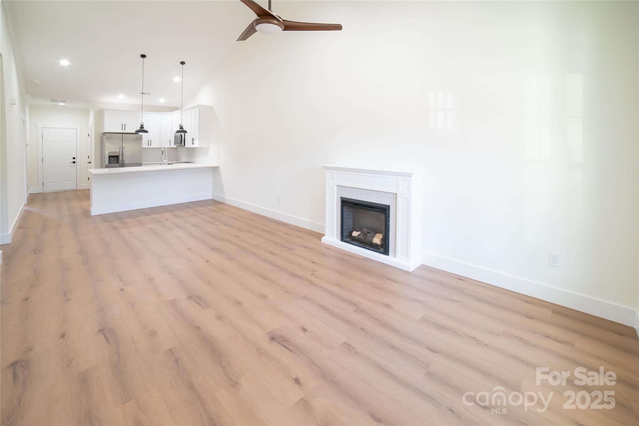 Photo 3 of 102 Ivy Court, Morganton, NC