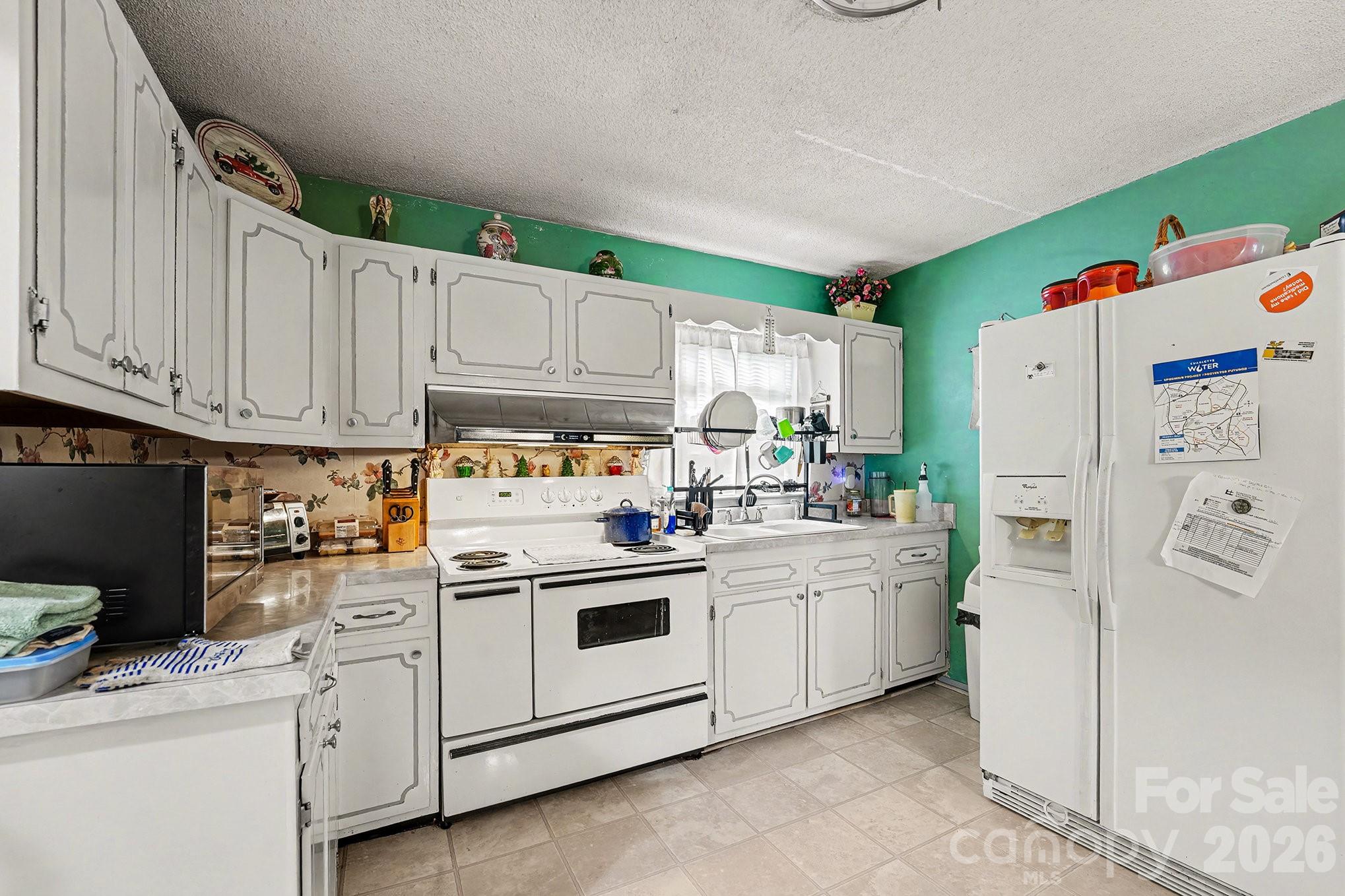 Photo 11 of 4206 Tipperary Place, Charlotte, NC