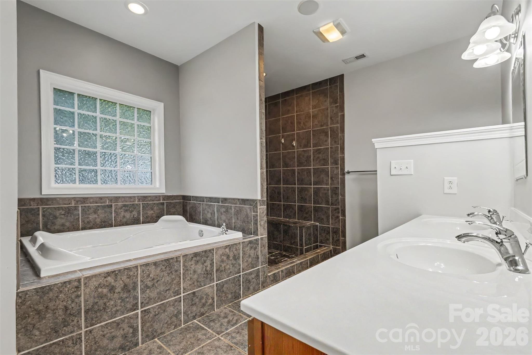 Photo 17 of 3801 Hayden Drive, Charlotte, NC