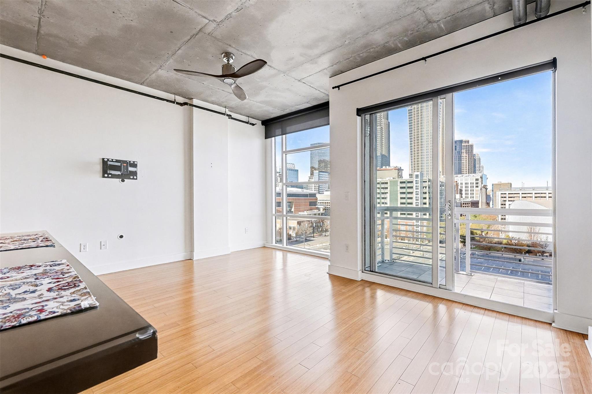 Photo 10 of 505 E 6th Street1003, Charlotte, NC