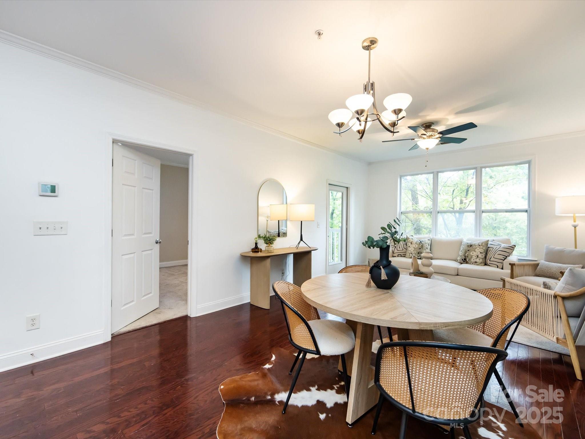 Photo 9 of 1000 E Woodlawn Road216, Charlotte, NC