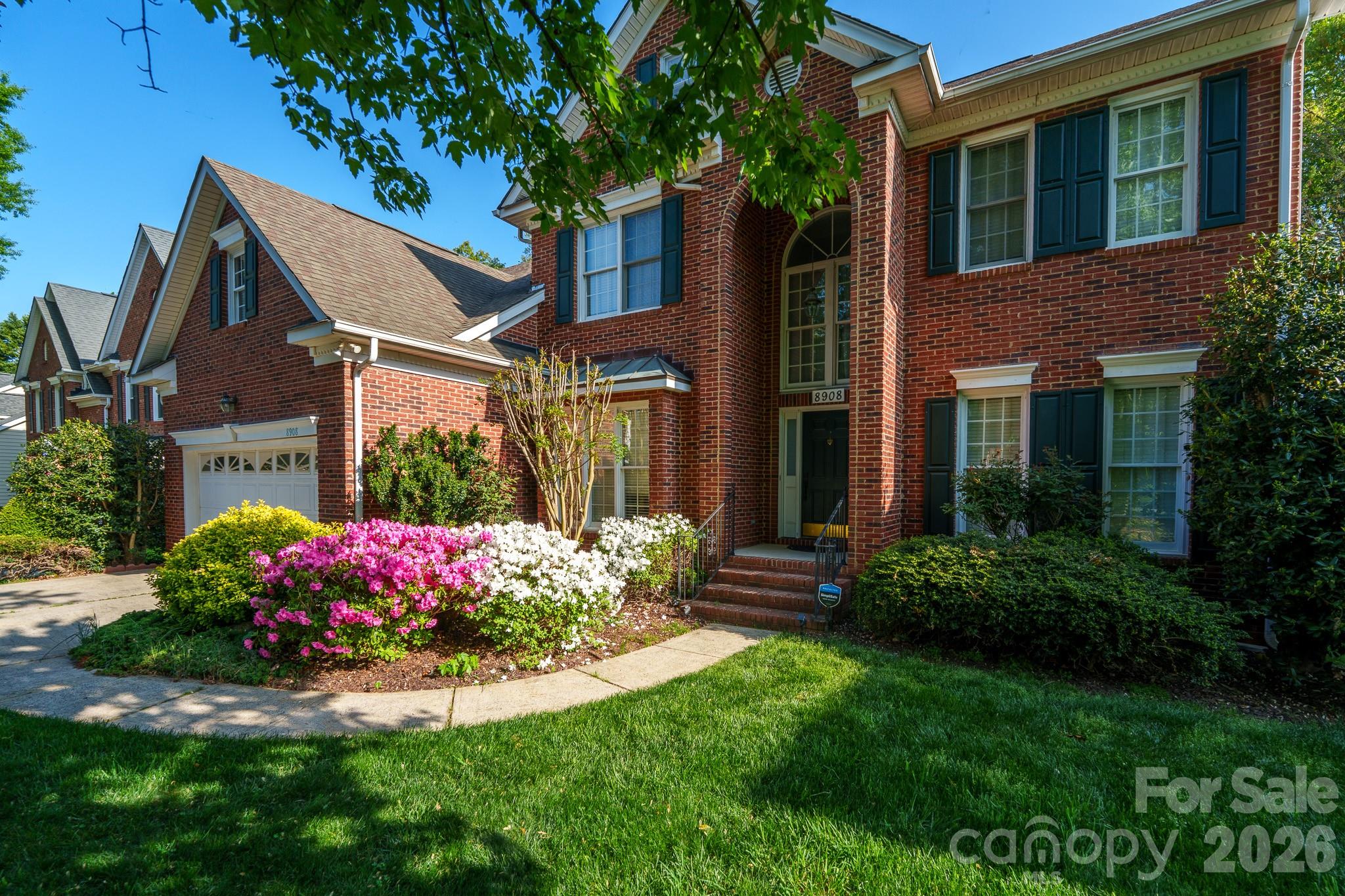 Photo 2 of 8908 Leinster Drive, Charlotte, NC