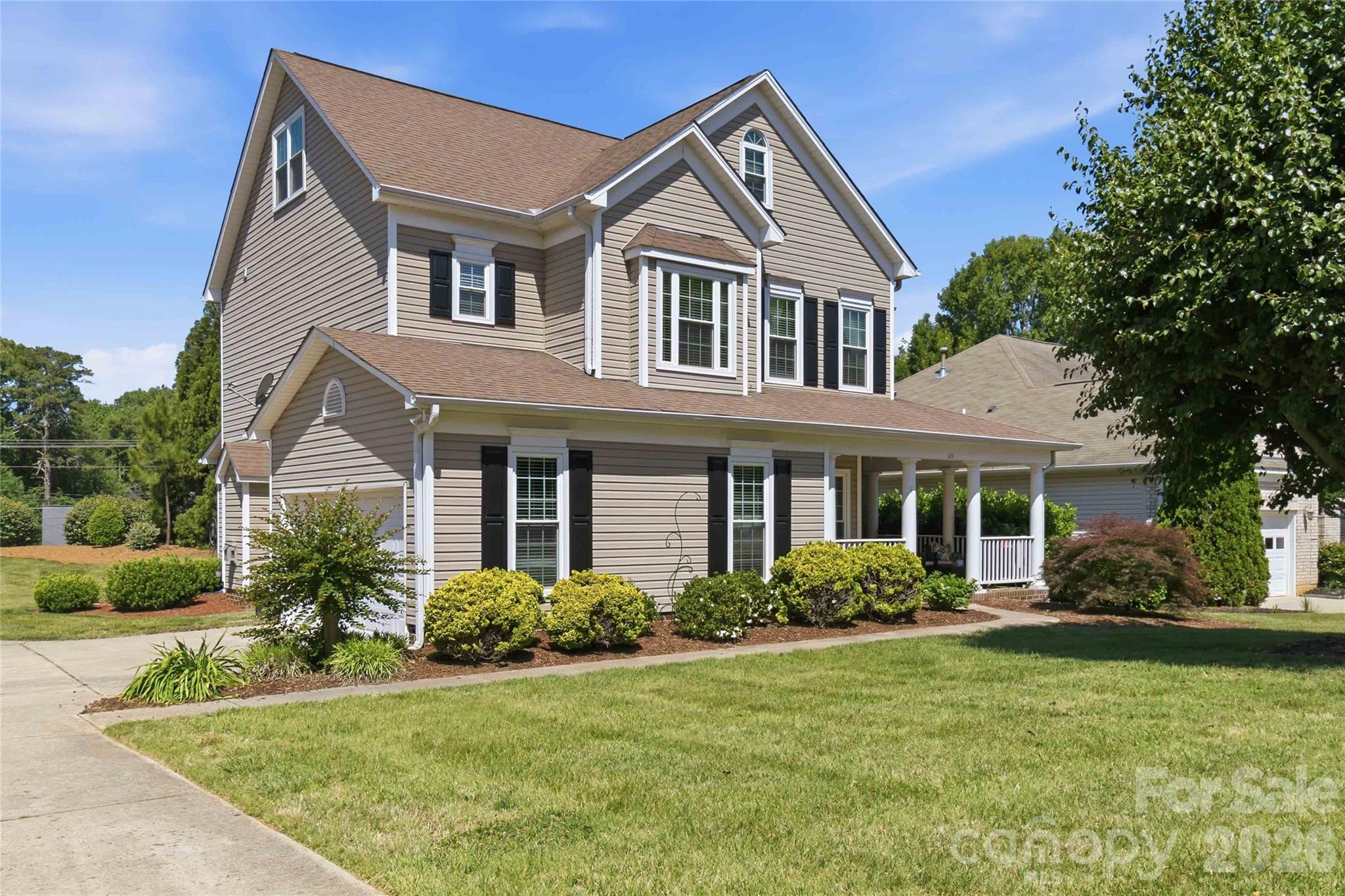 Photo 2 of 124 Elizabeth Hearth Road, Mooresville, NC