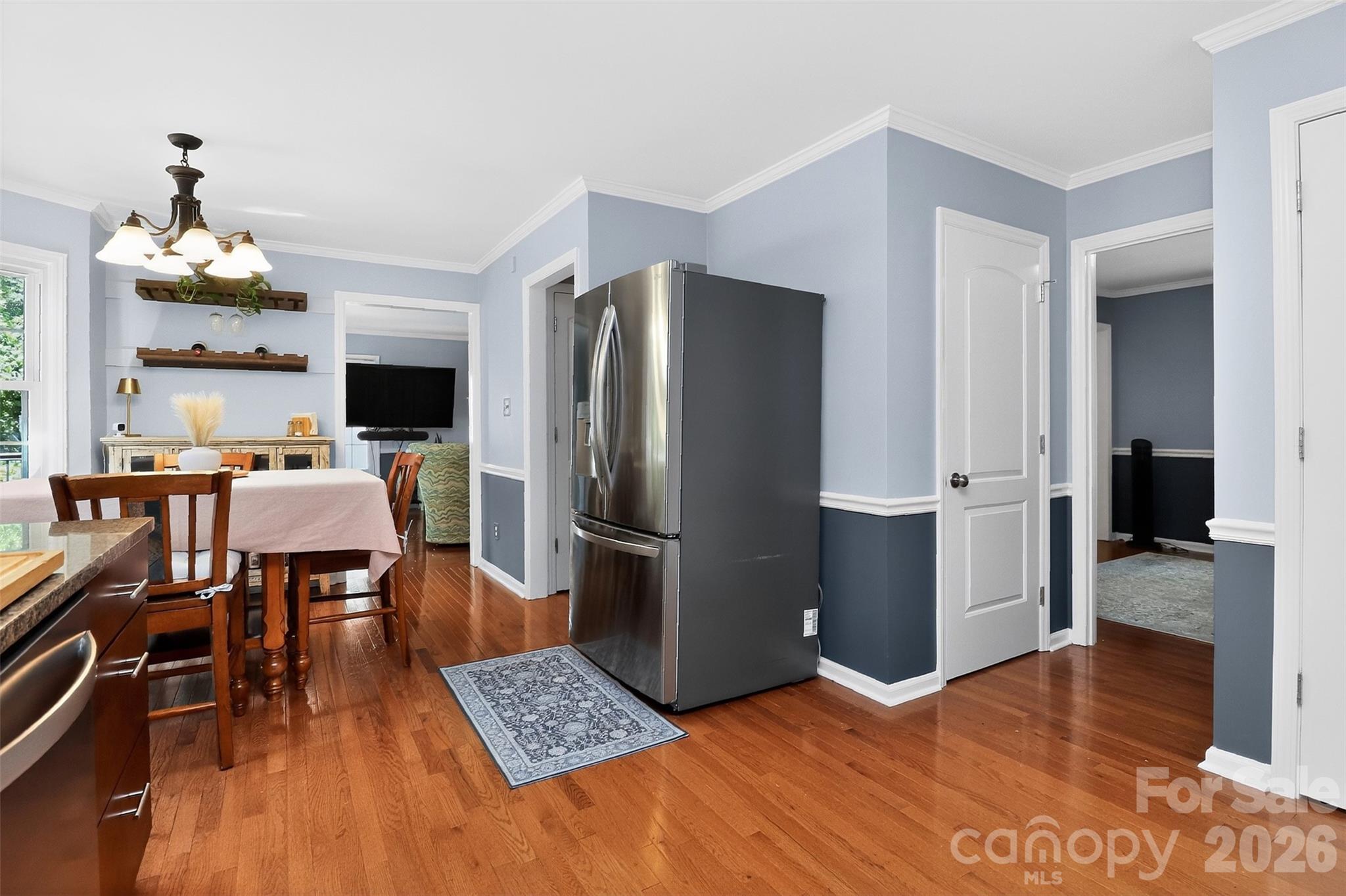 Photo 9 of 4007 Meadowridge Drive, Charlotte, NC