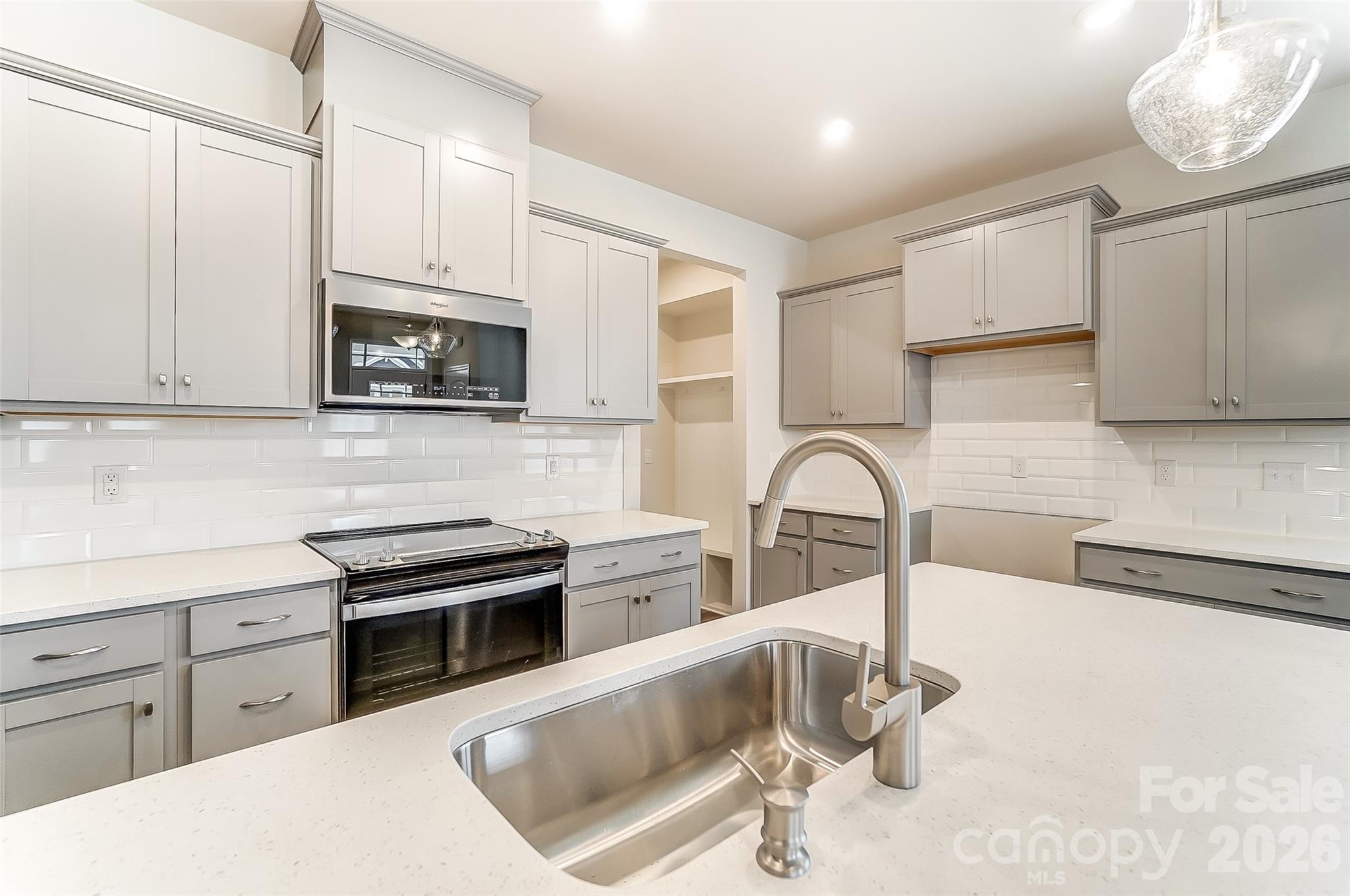 Photo 7 of 3812 Cheyney Park Drive, Charlotte, NC