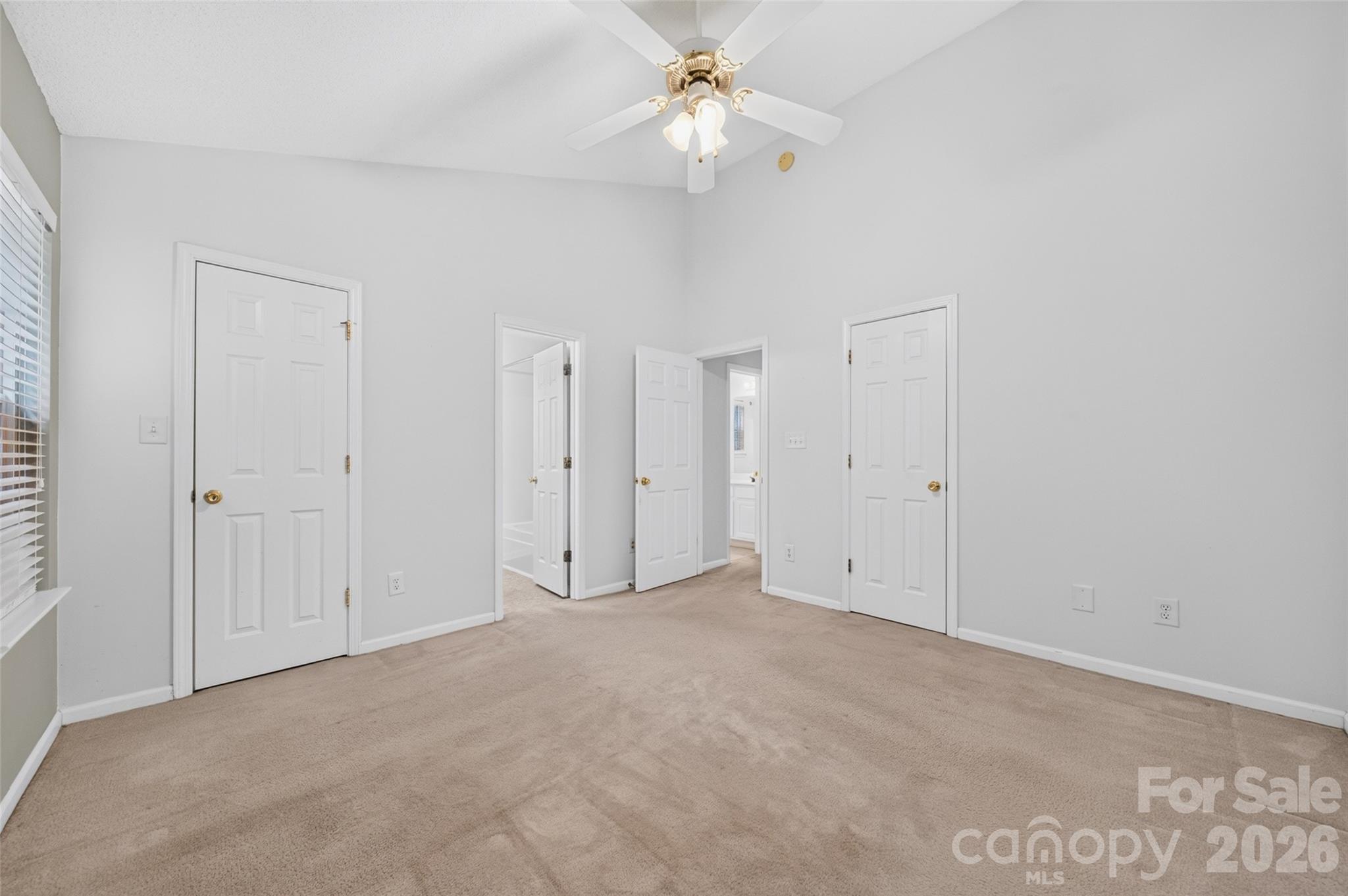 Home for sale at 4627 Victory Lane, Charlotte, NC — photo 10 of 39