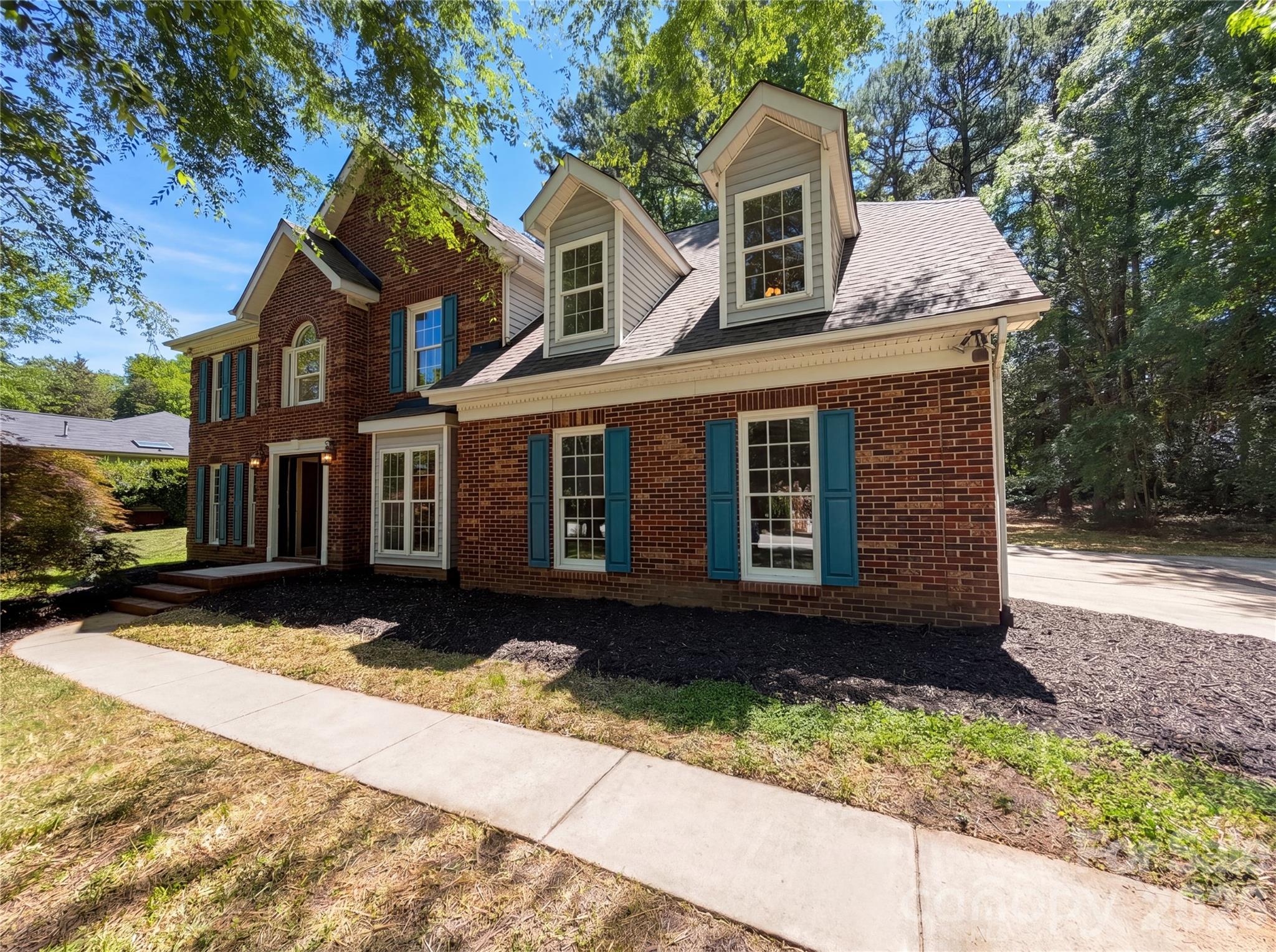 118 Withershinn Drive, Charlotte, NC - photo 2 of 28
