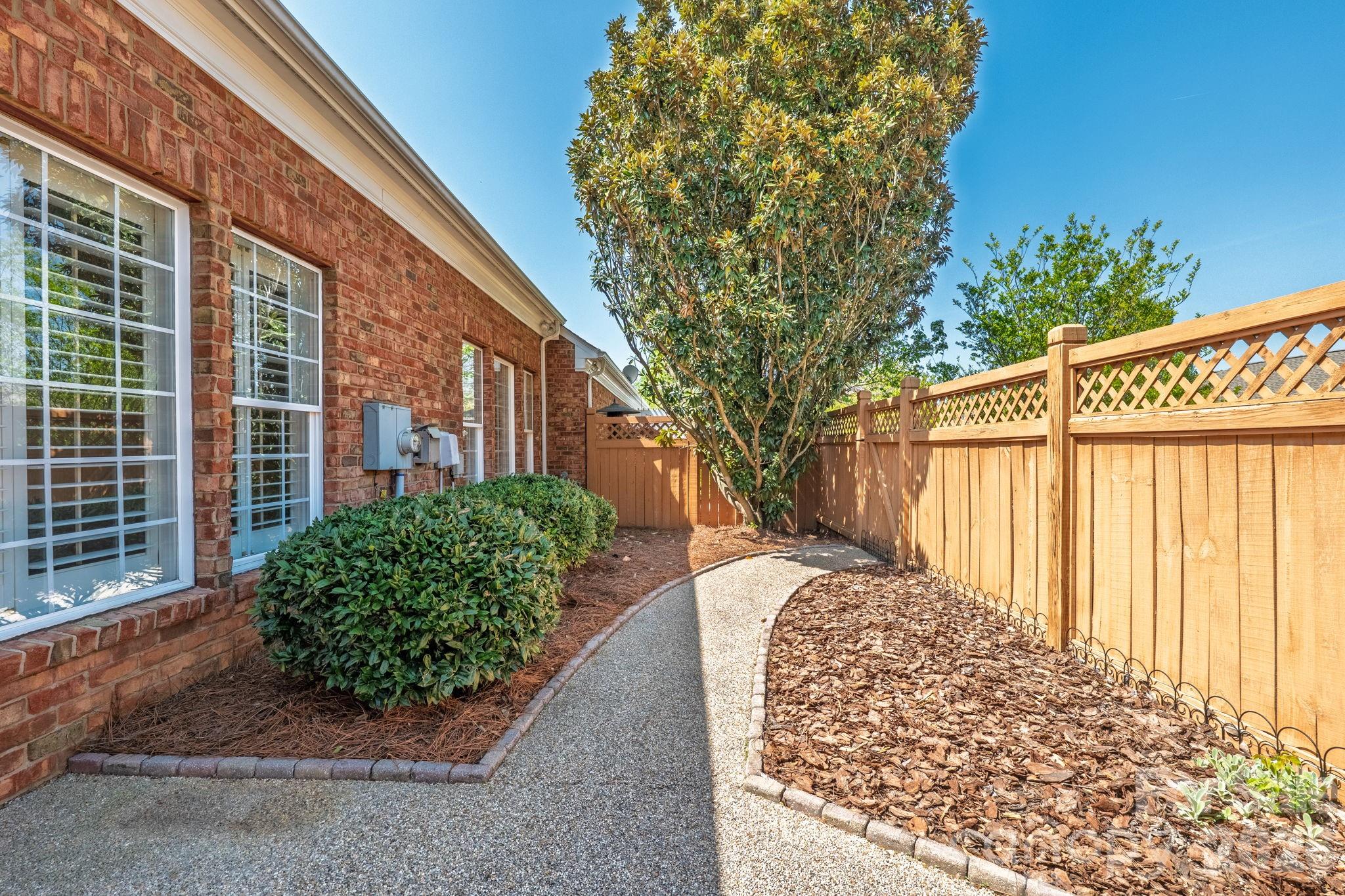Photo 37 of 10879 Rogalla Drive, Charlotte, NC