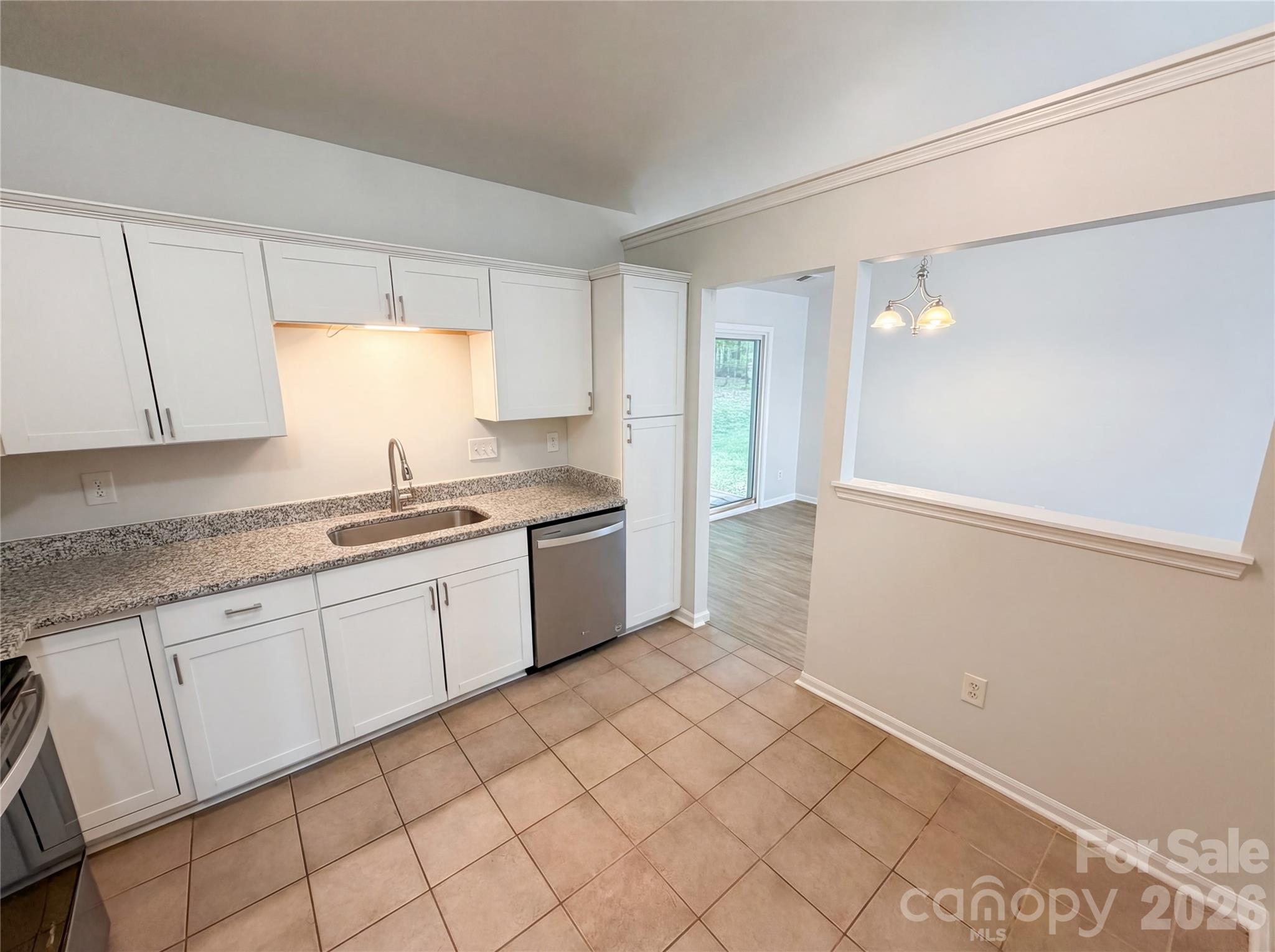 Photo 7 of 2324 Valleyview Drive, Charlotte, NC