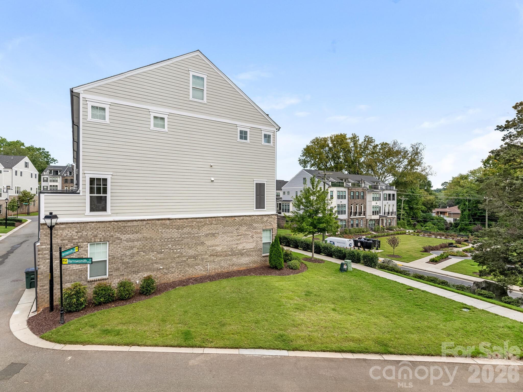 2555 Deacon Avenue, Charlotte, NC - photo 32 of 36