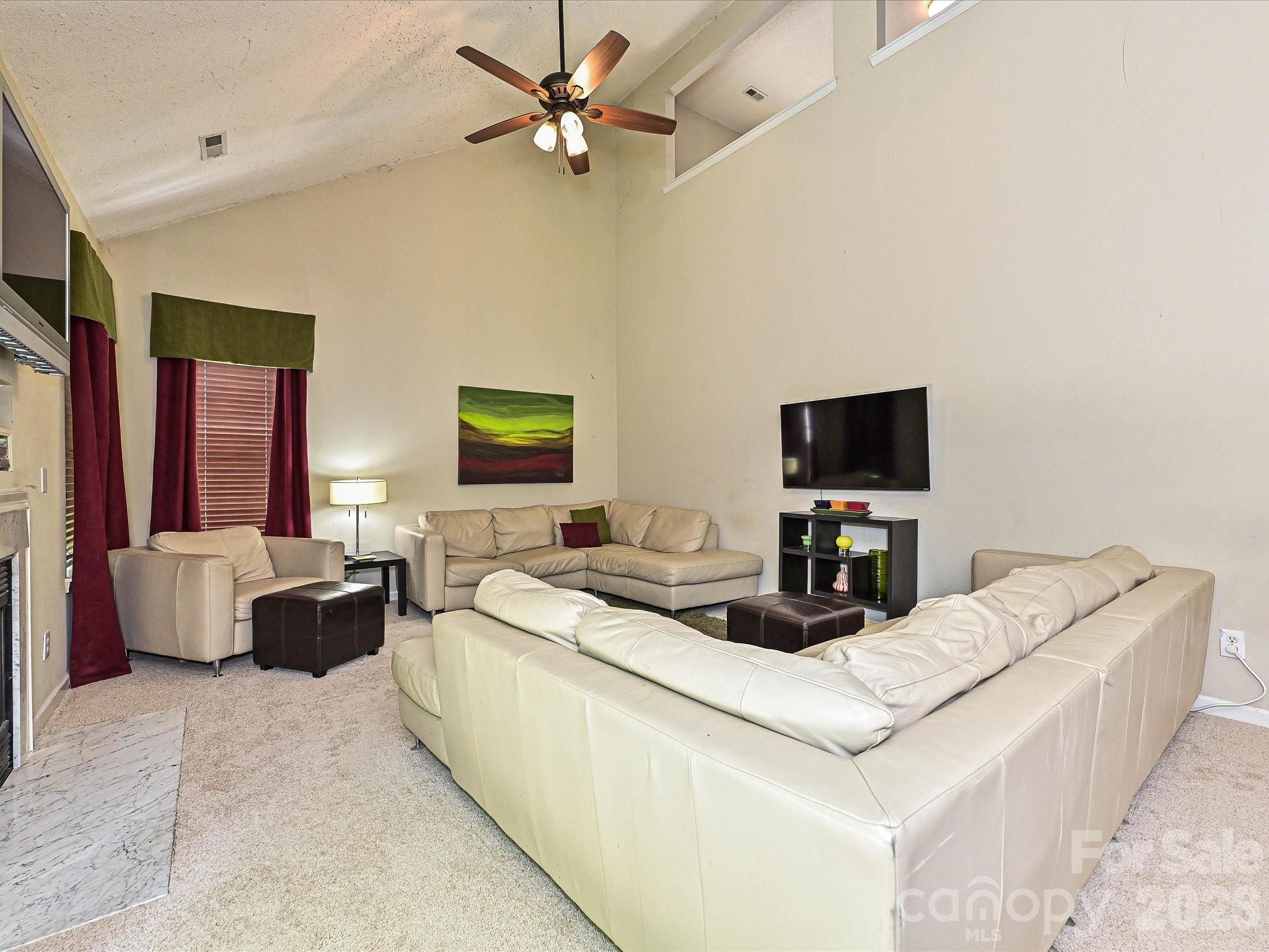 Home for sale at 6719 Reedy Creek Road, Charlotte, NC — photo 11 of 36