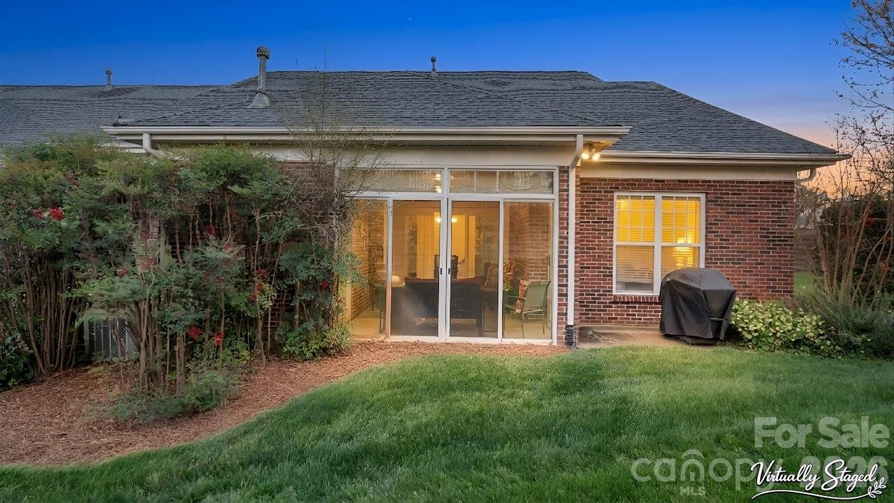 Photo 3 of 2820 Summer Valley Court, Charlotte, NC
