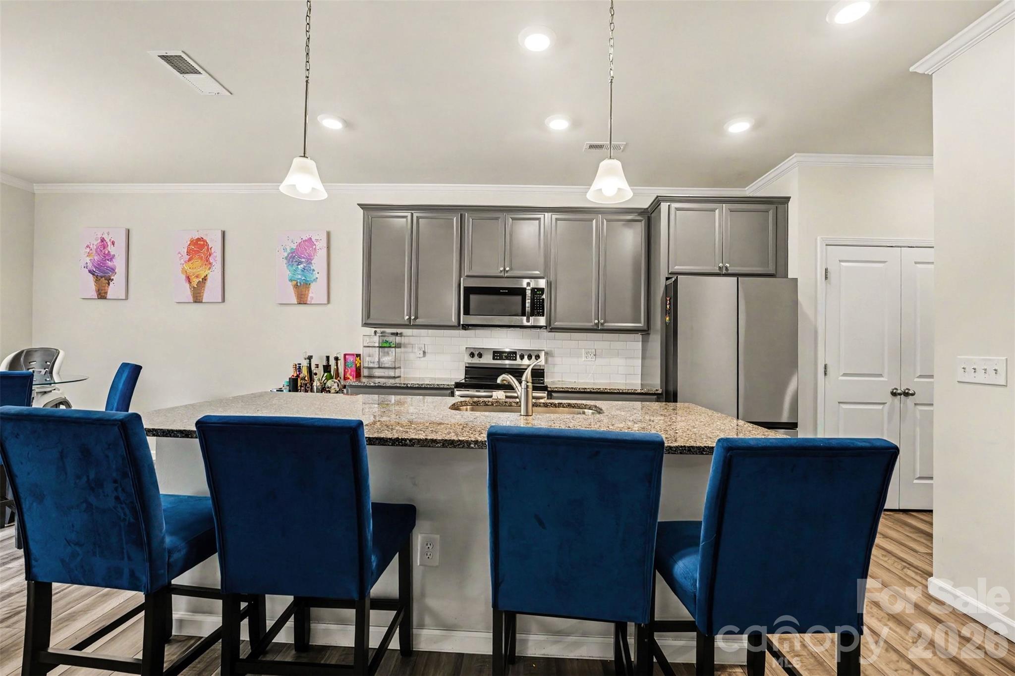 Photo 6 of 8216 Merryvale Lane, Charlotte, NC