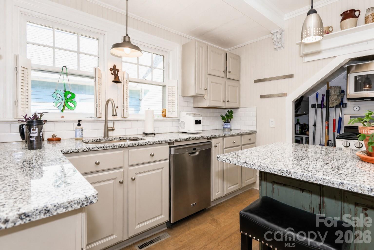 235 N Race Street, Statesville, NC - photo 17 of 38