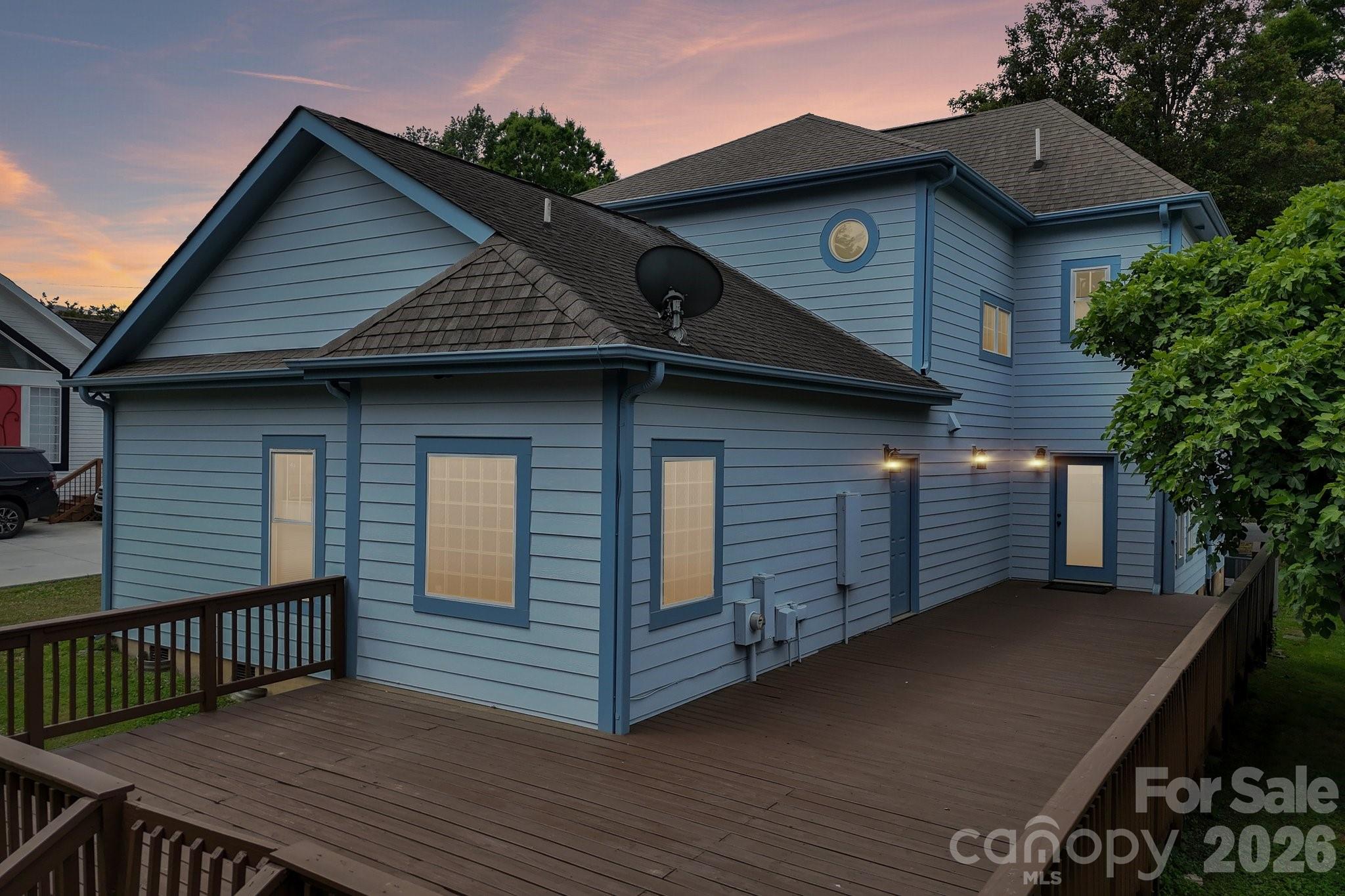 Photo 32 of 611 E 37th Street, Charlotte, NC