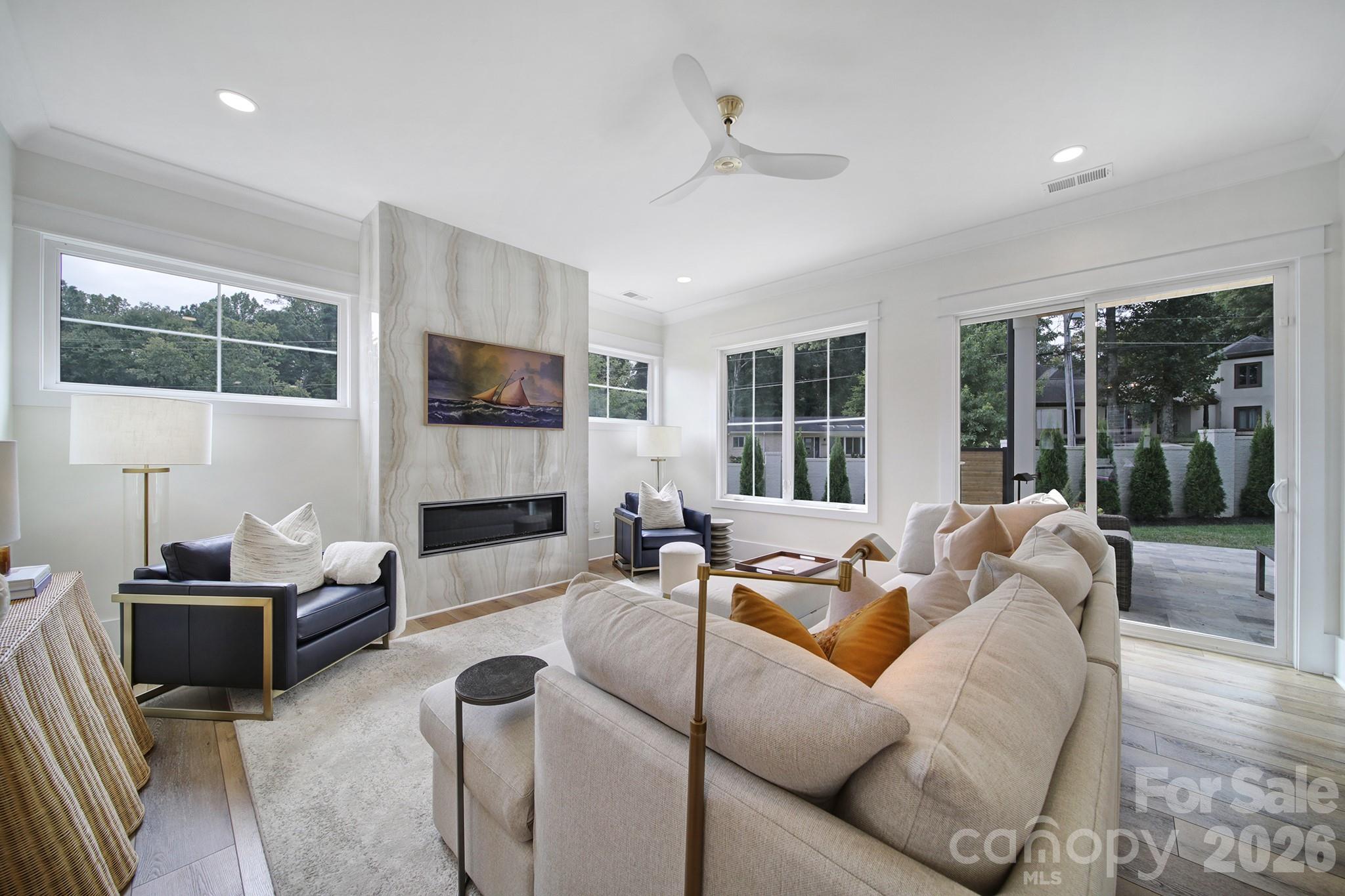 Photo 6 of 911 Laurel Creek Lane, Charlotte, NC