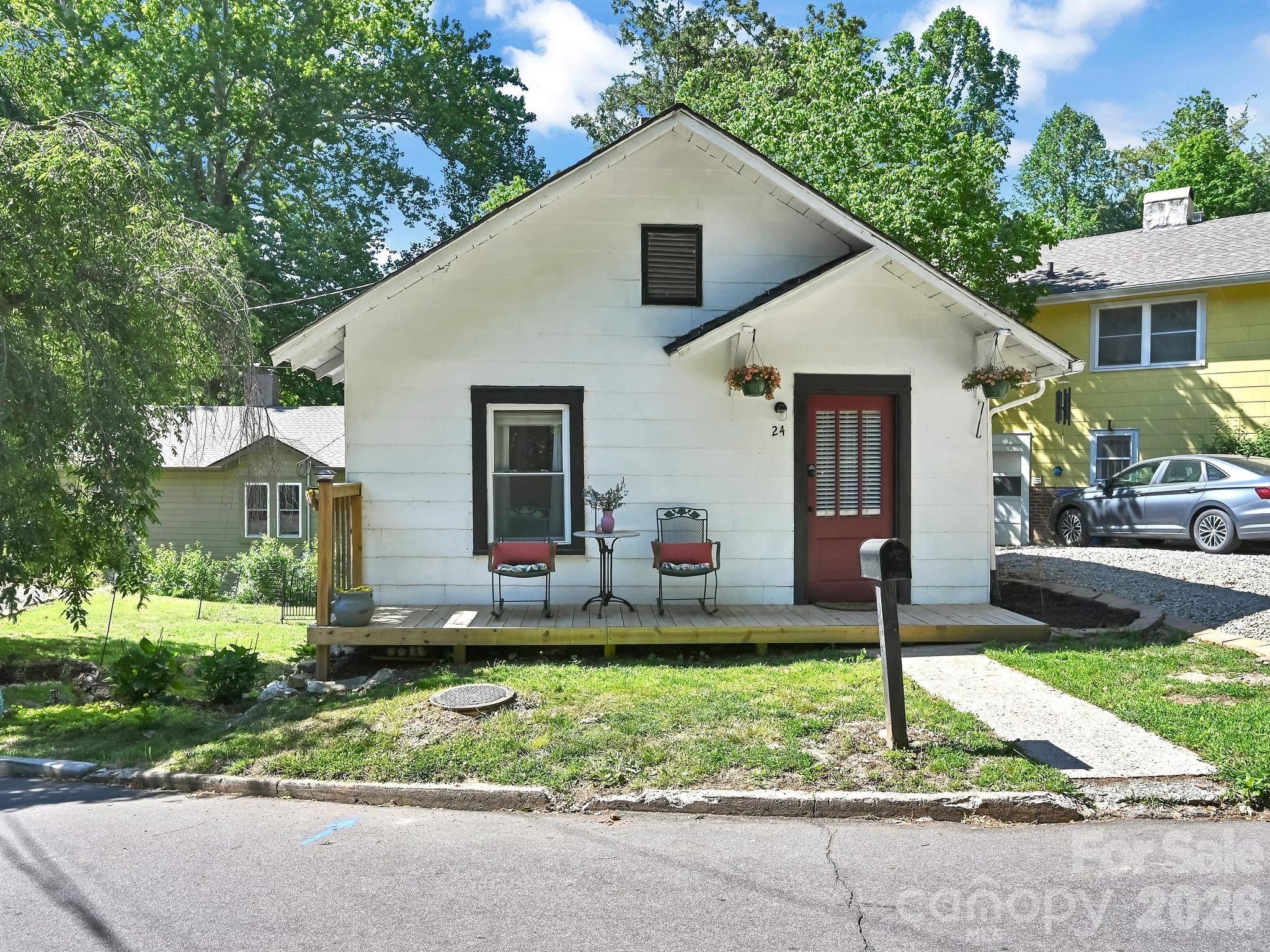 24 Chatham Road, Asheville, NC - photo 33 of 35