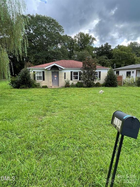 Home for sale at 1124 Riverside Drive, Charlotte, NC — photo 1 of 15