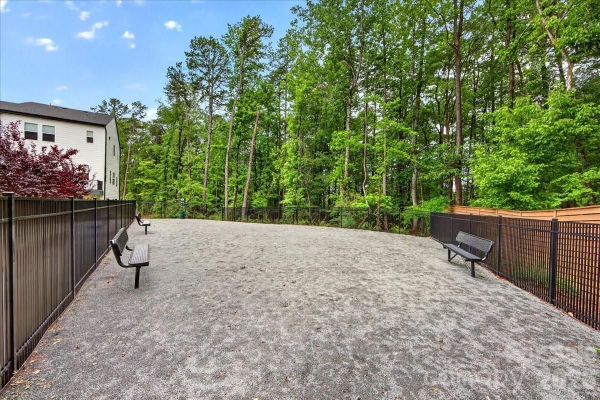 Photo 34 of 921 Archway Lane, Charlotte, NC