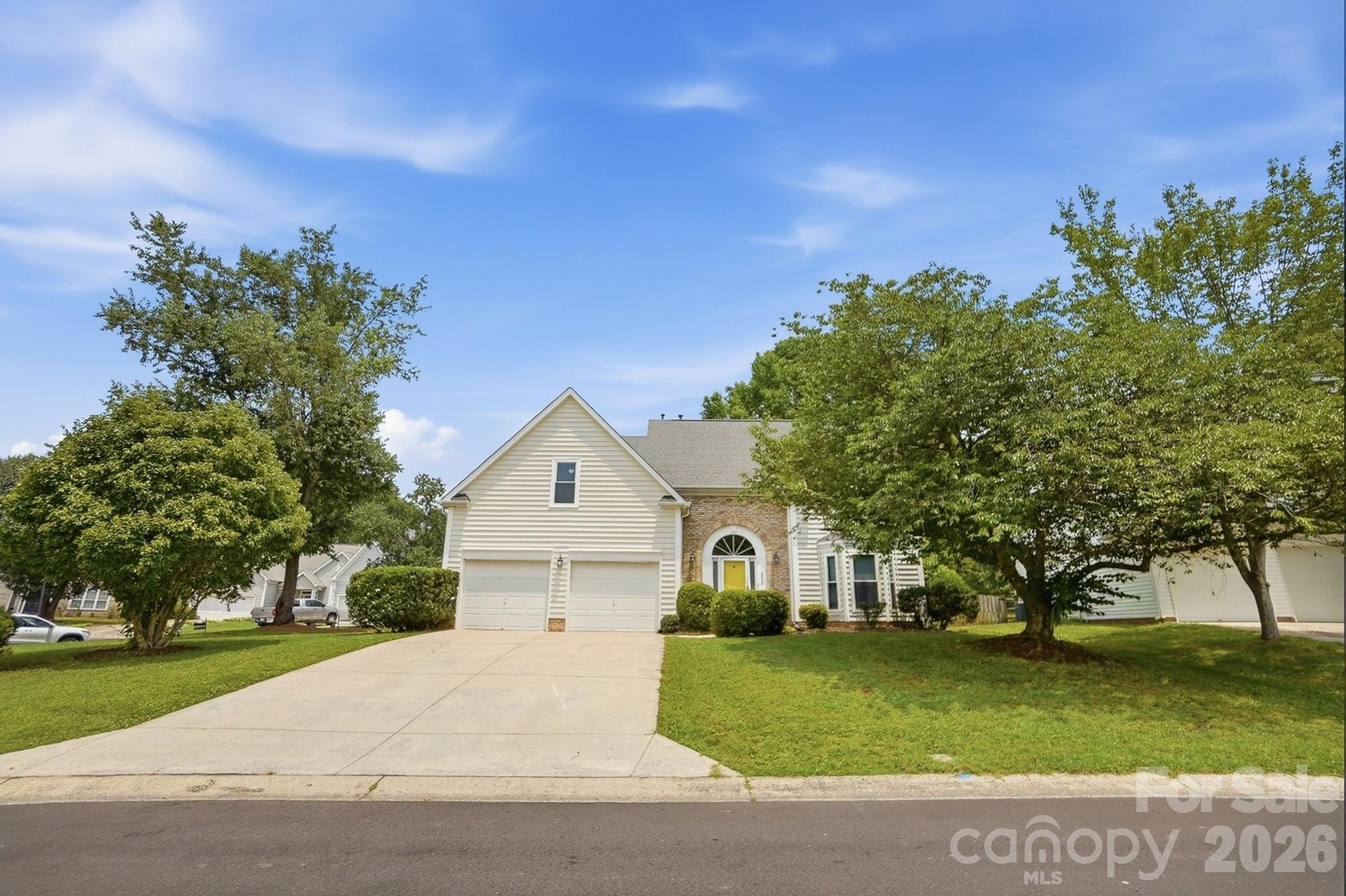 Photo 3 of 11323 Laurel View Drive, Charlotte, NC