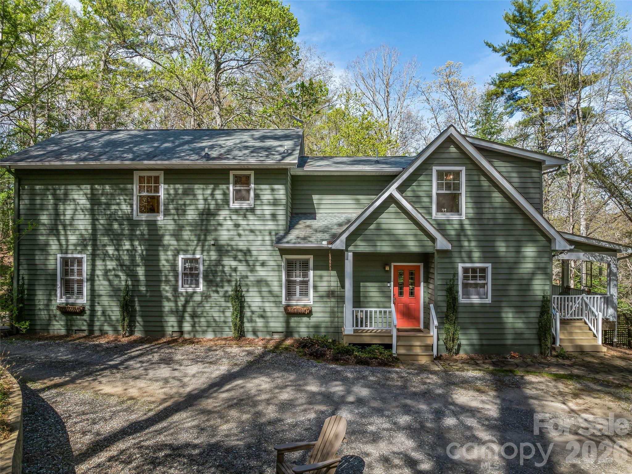 18 Thousand Oaks Boulevard, Fairview, NC - photo 4 of 45