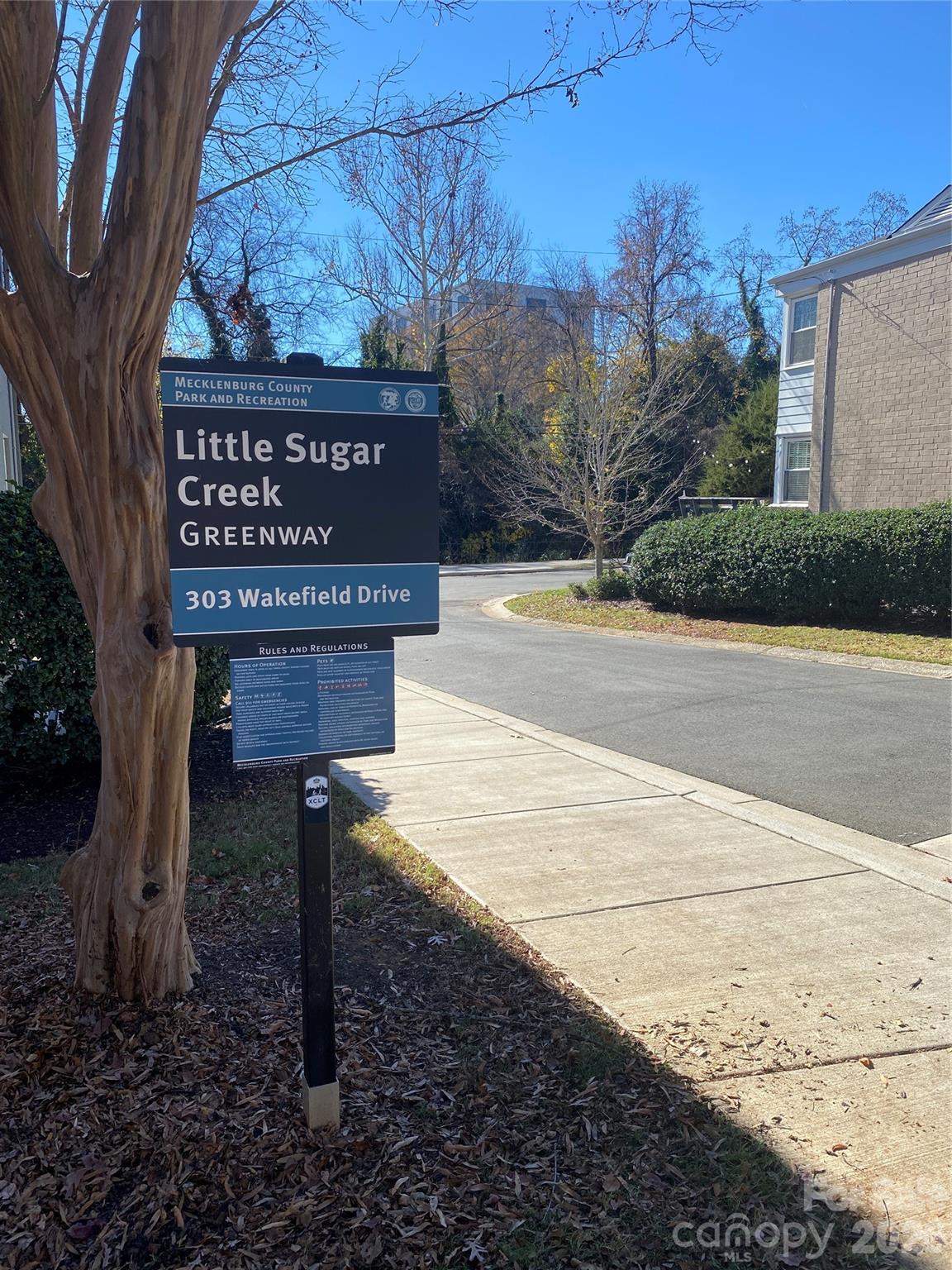 Photo 33 of 524 Wakefield DriveA, Charlotte, NC