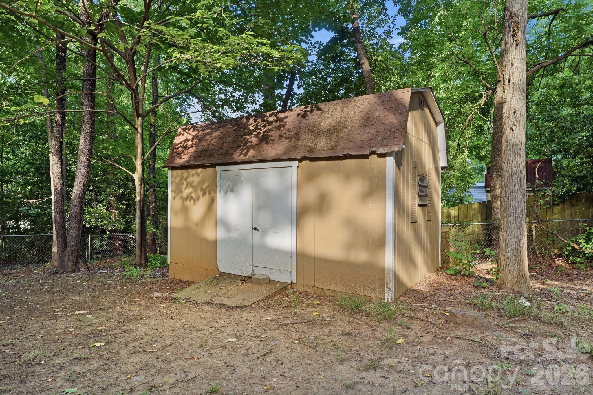 Home for sale at 7401 Park Vista Circle, Charlotte, NC — photo 33 of 33