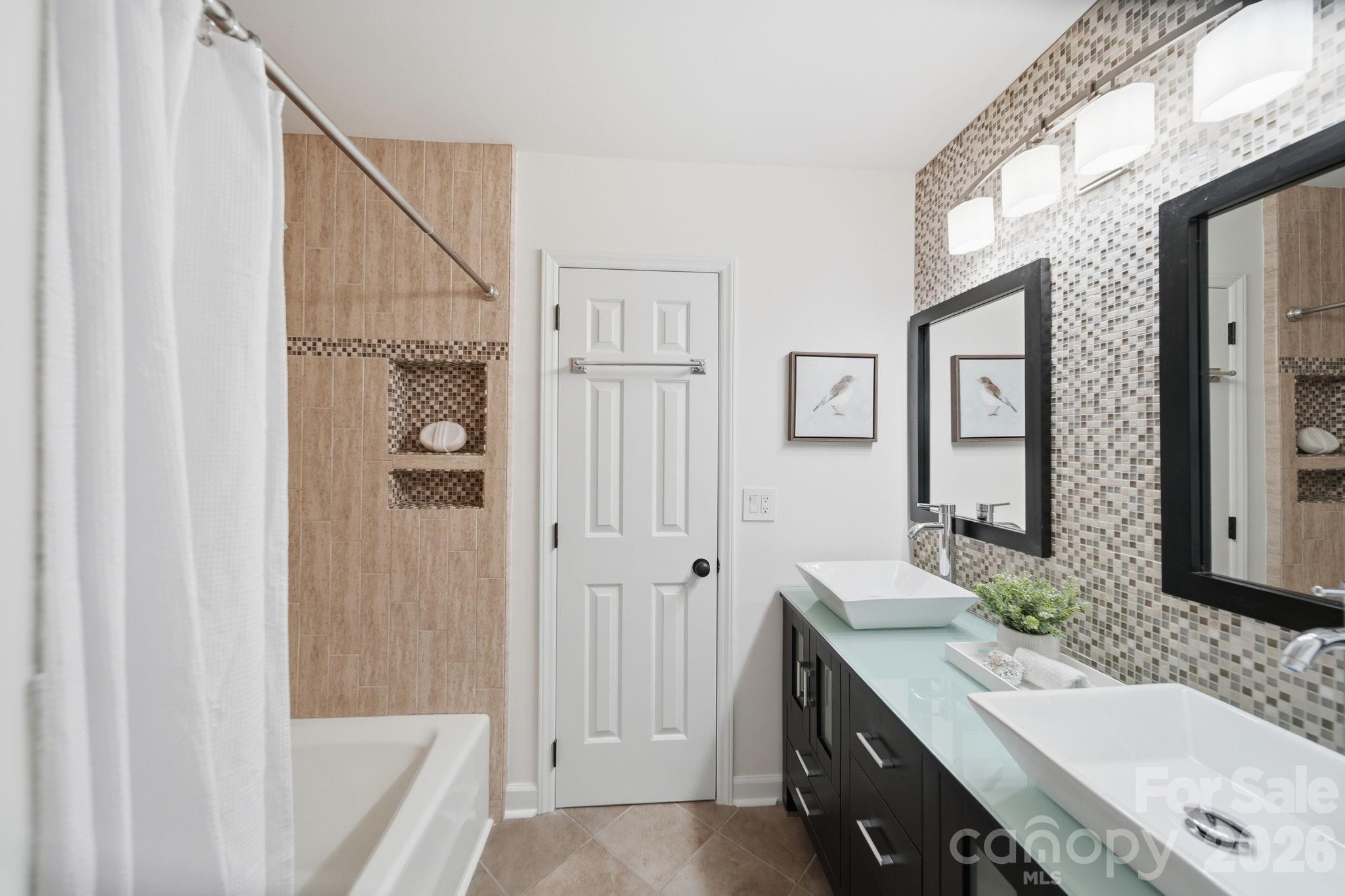 Home for sale at 5600 Carmel Station Avenue, Charlotte, NC — photo 30 of 47