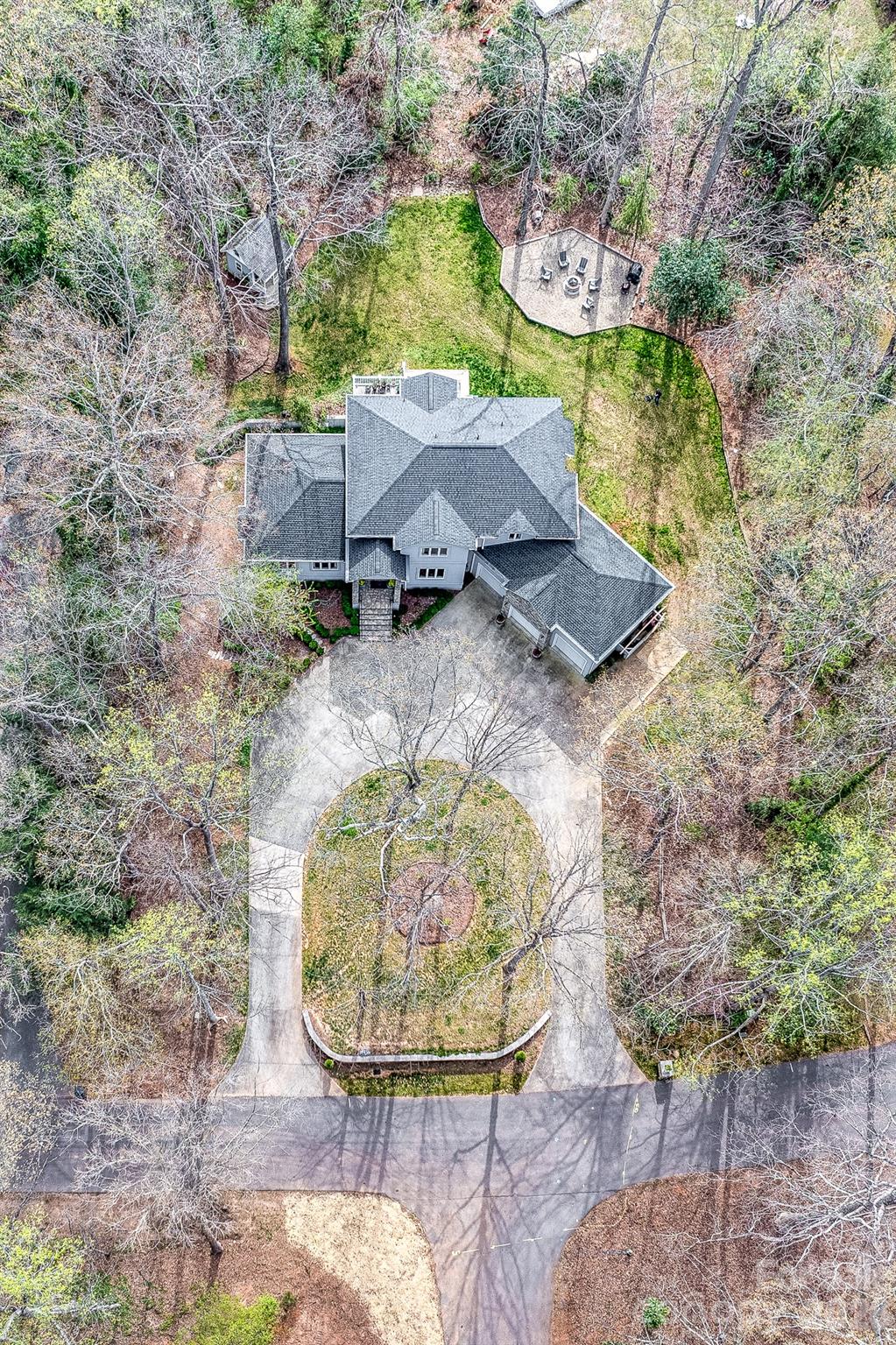 Photo 3 of 206 Vauxhall Drive, Shelby, NC