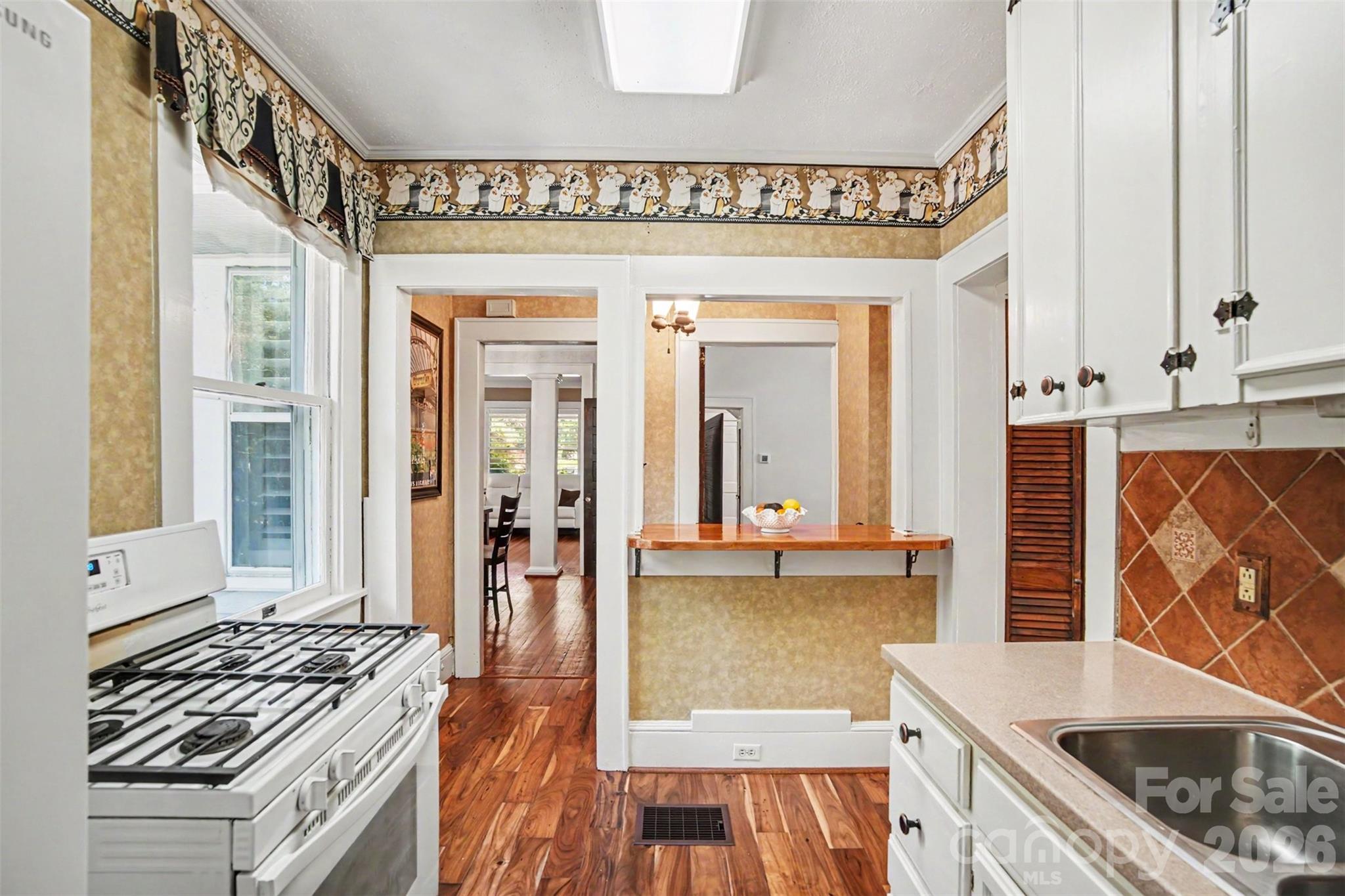 415 W 5th Avenue, Gastonia, NC - photo 12 of 31