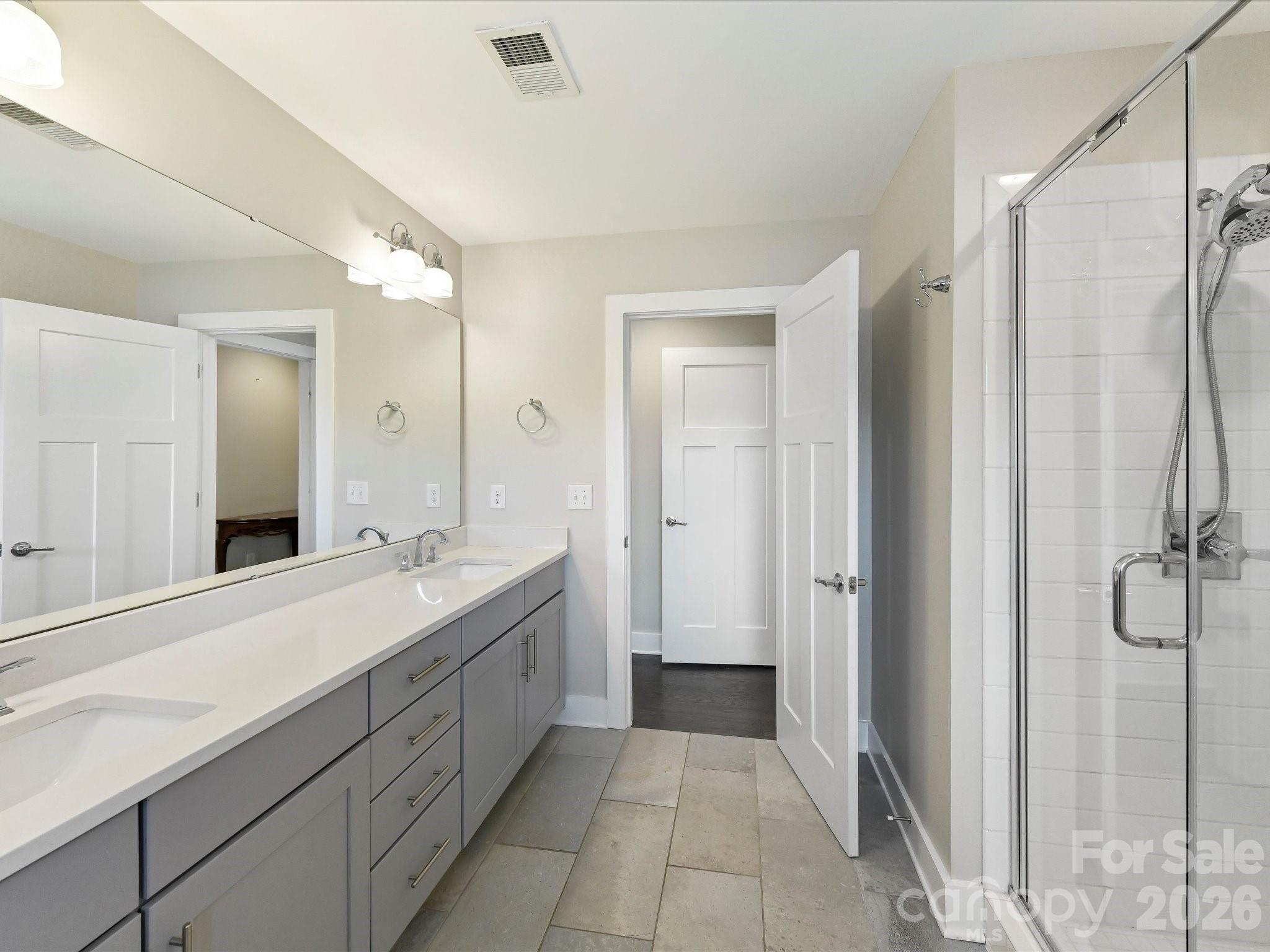 Photo 21 of 131 Grandin Road, Charlotte, NC