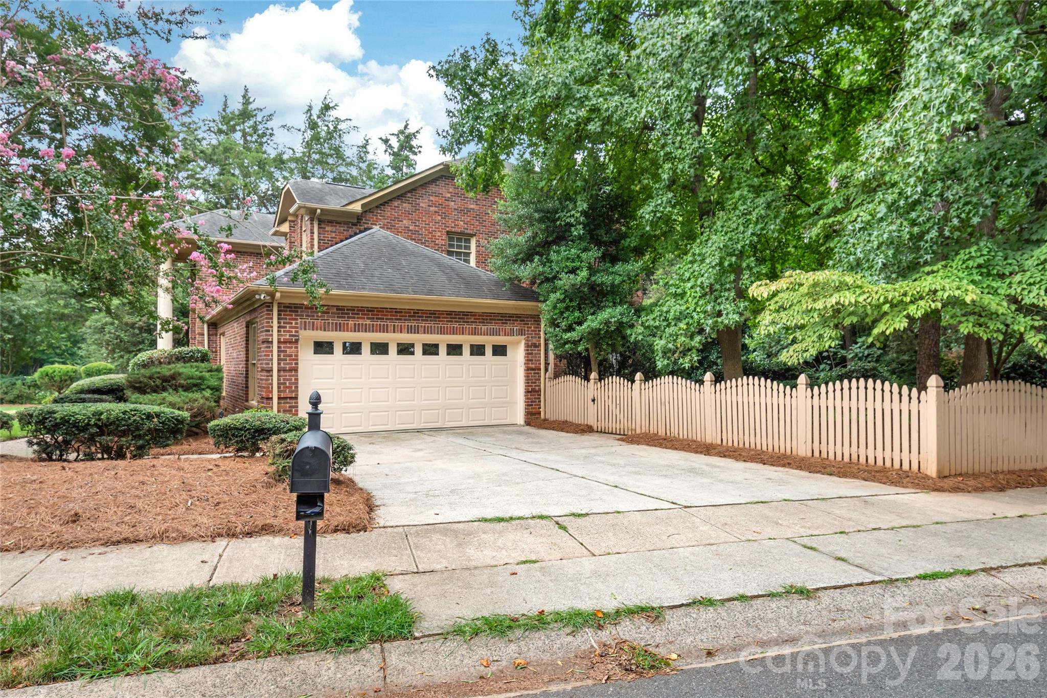8600 Brownes Pond Lane, Charlotte, NC - photo 44 of 45