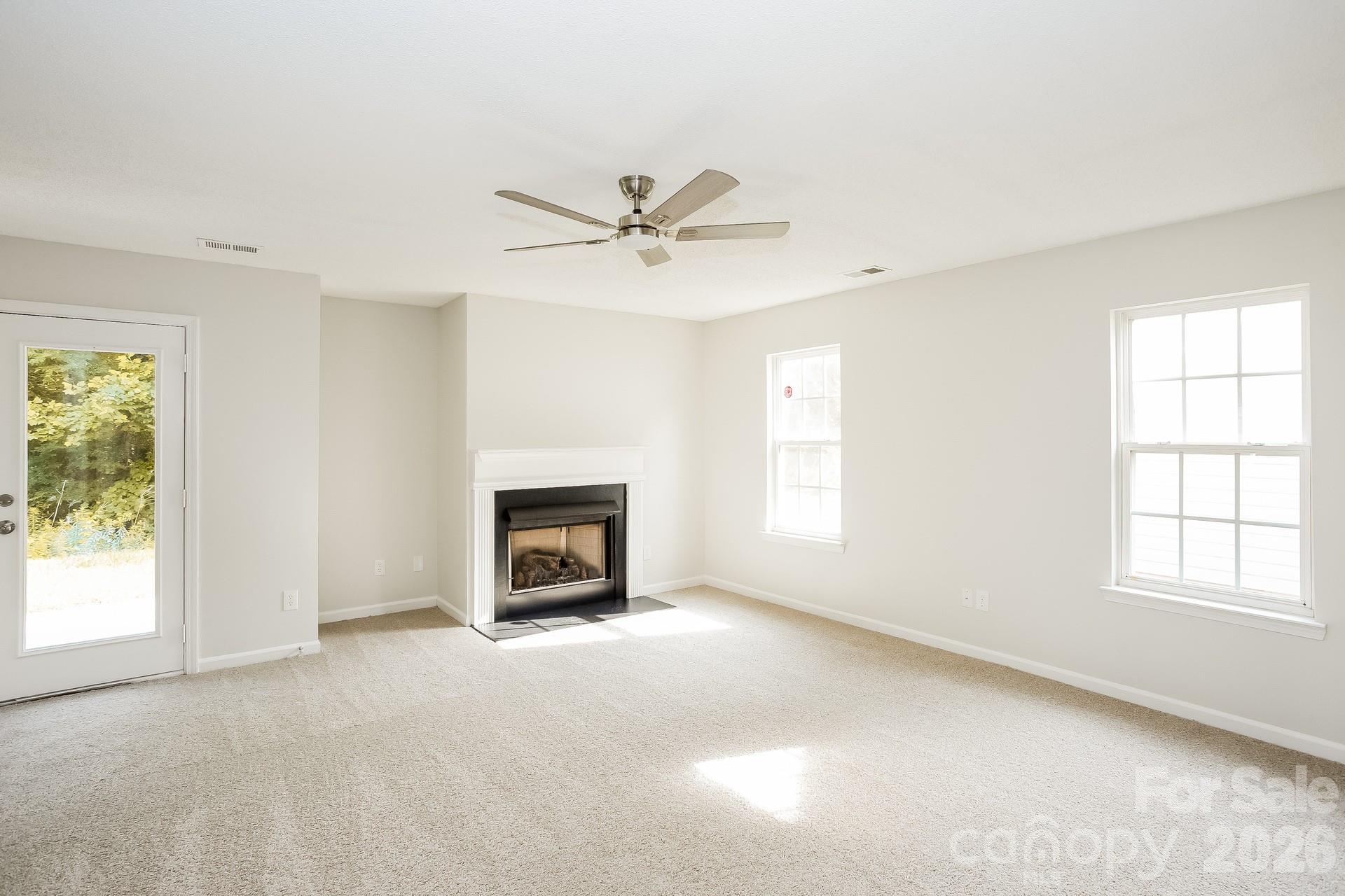Photo 4 of 11003 Pointer Ridge Drive, Charlotte, NC