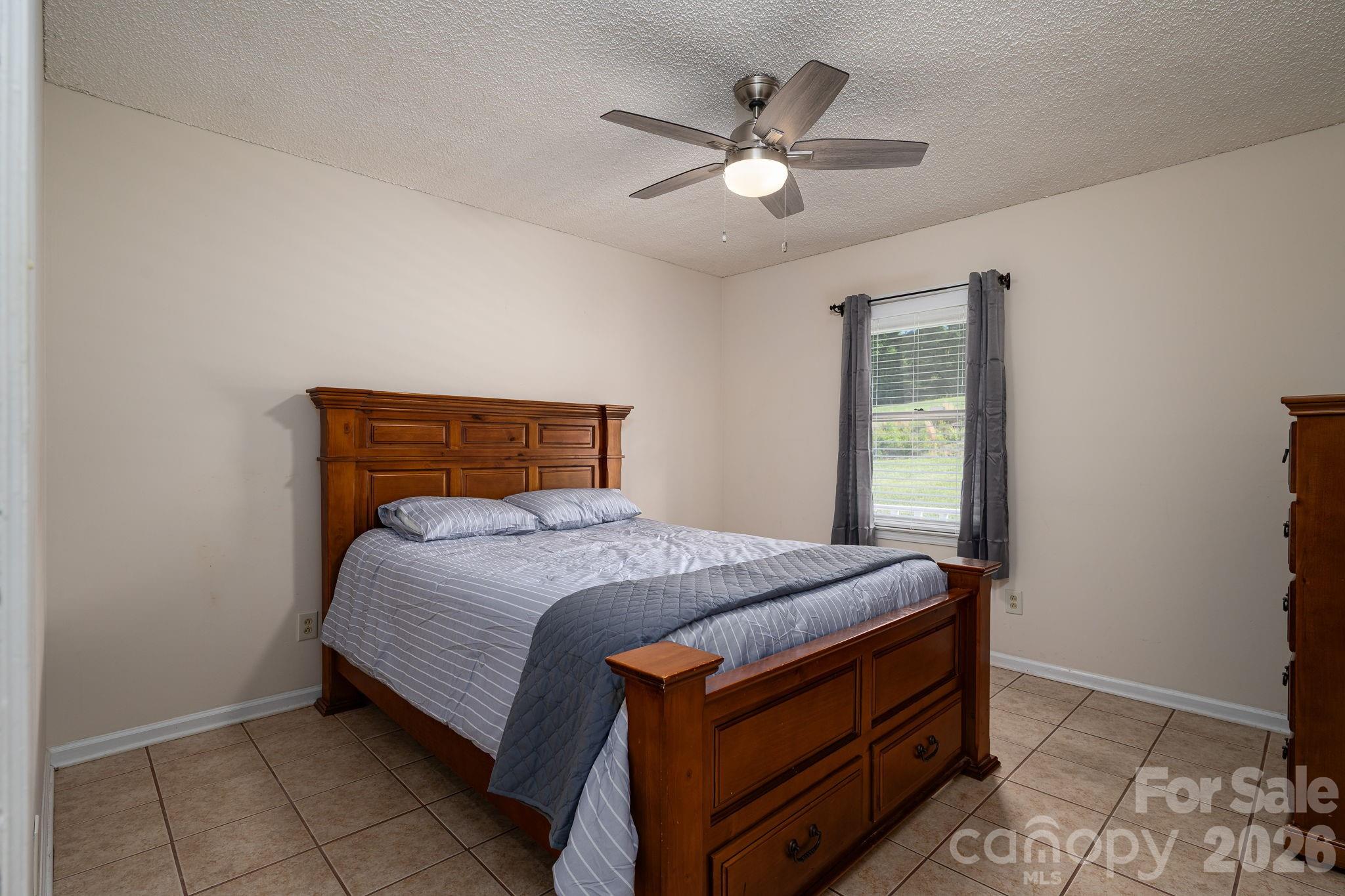 6097 Tuckborough Road, Hickory, NC - photo 16 of 48