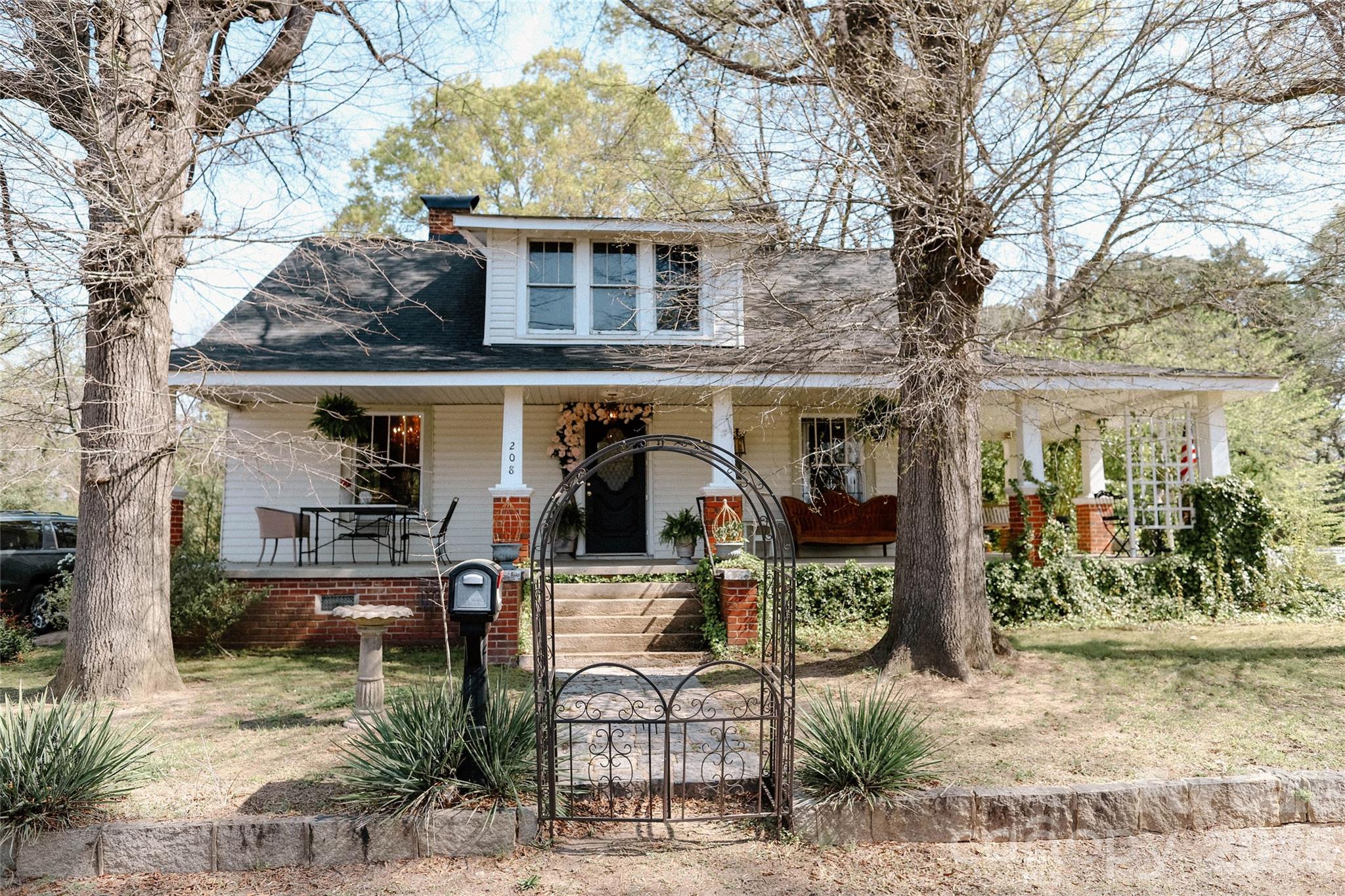 208 Locust Street, Kannapolis, NC