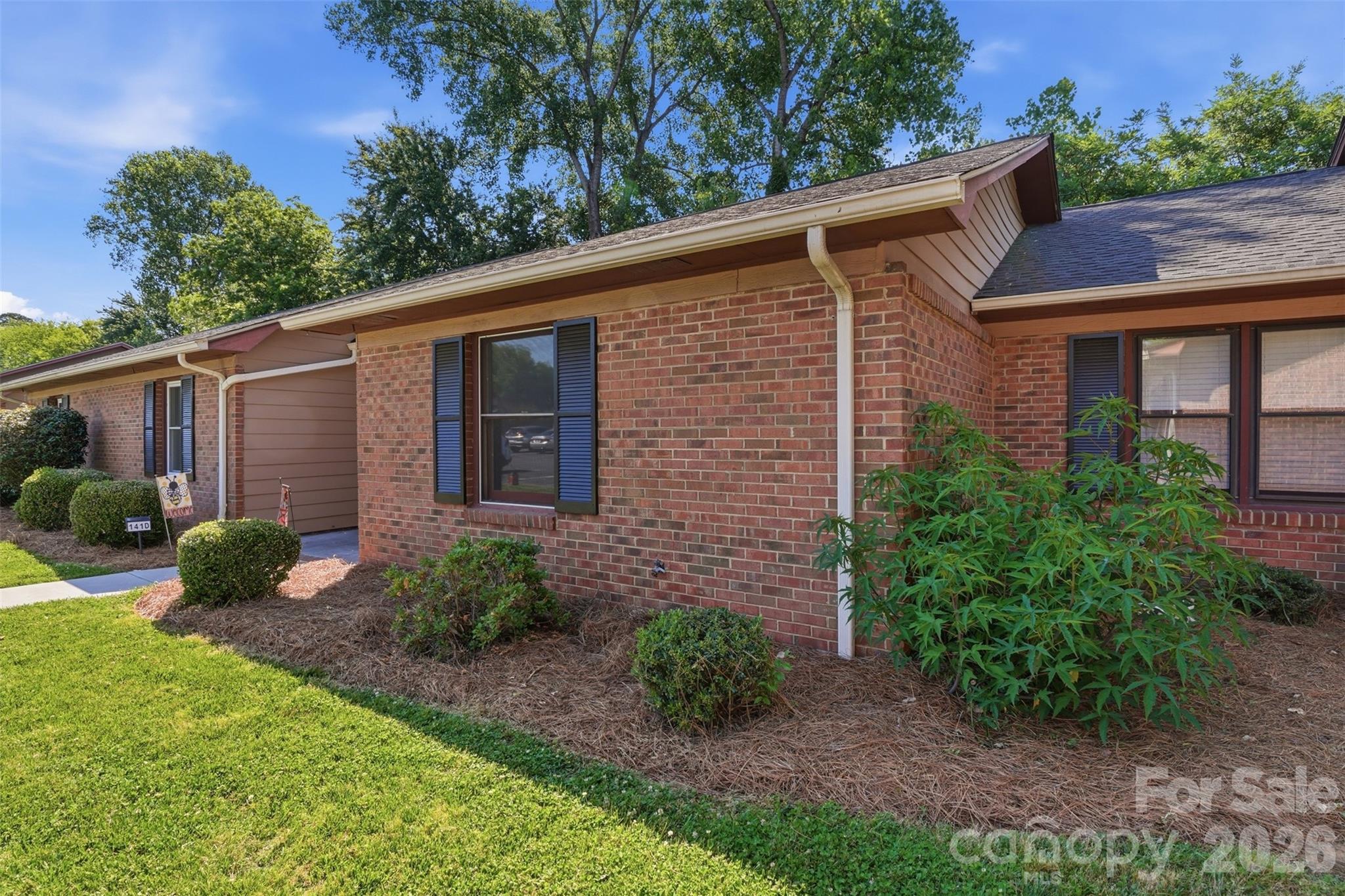 141 Glenwood DriveE, Rock Hill, SC - photo 3 of 26