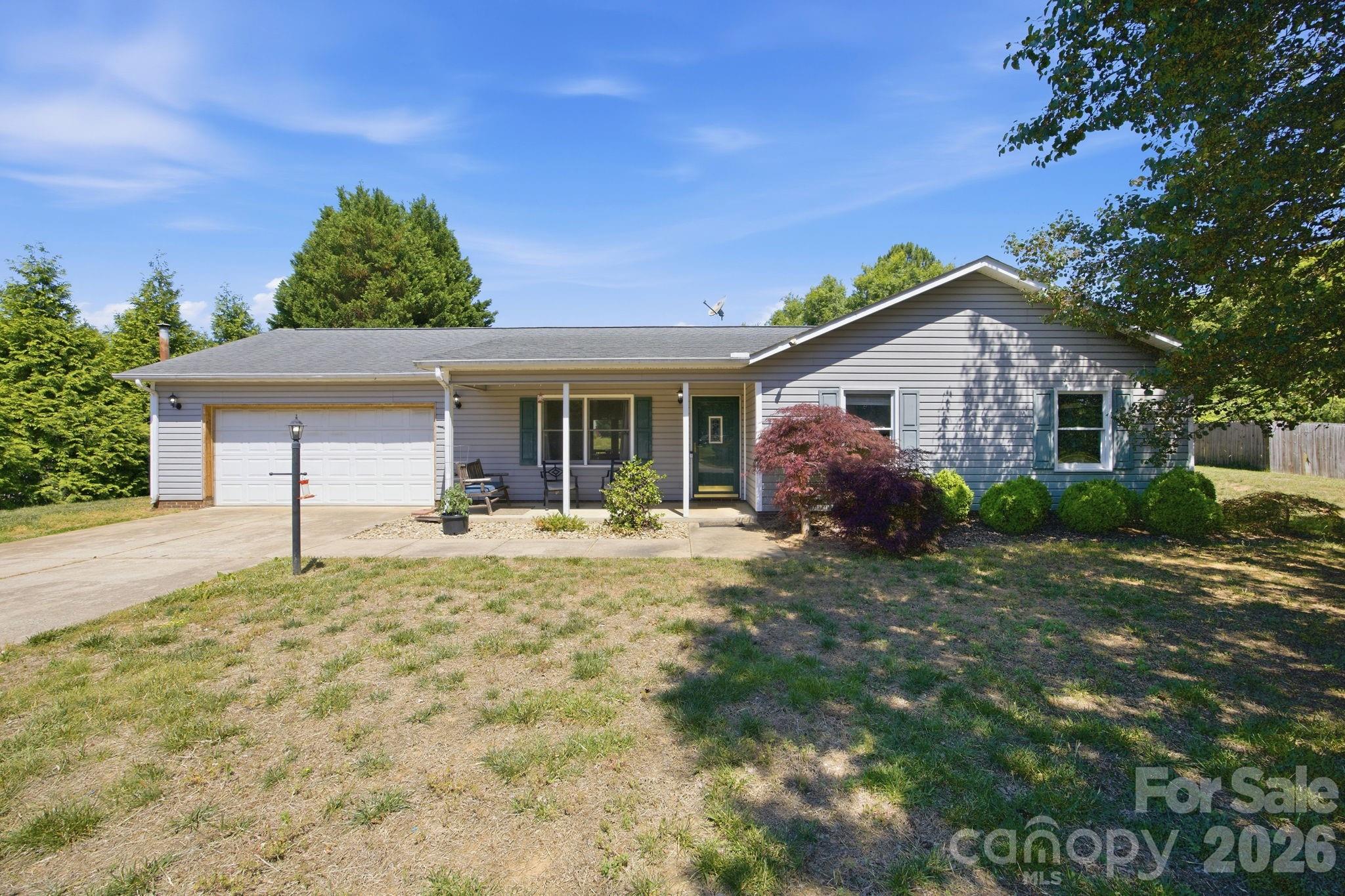 129 Salem Meadow Drive, Statesville, NC - photo 2 of 41